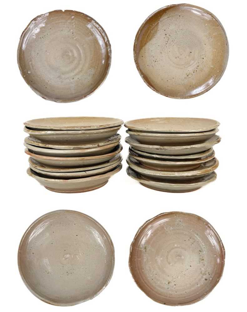 Lot 546 - Sixteen studio pottery shallow bowls by Seth