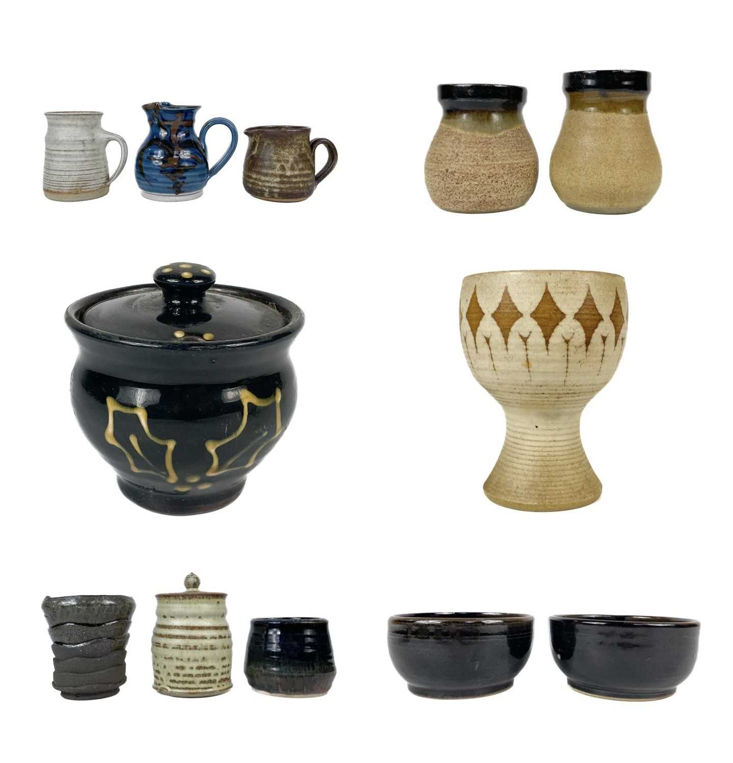 Lot 456 - A small box of Cornish and other studio