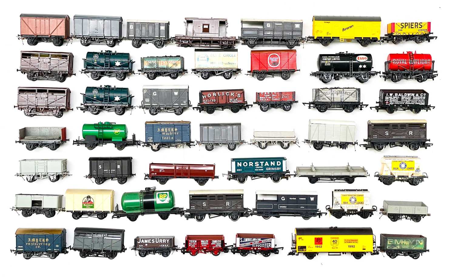 Lot 671 - Hornby, Ratio, Mainline, Airfix etc 00 gauge