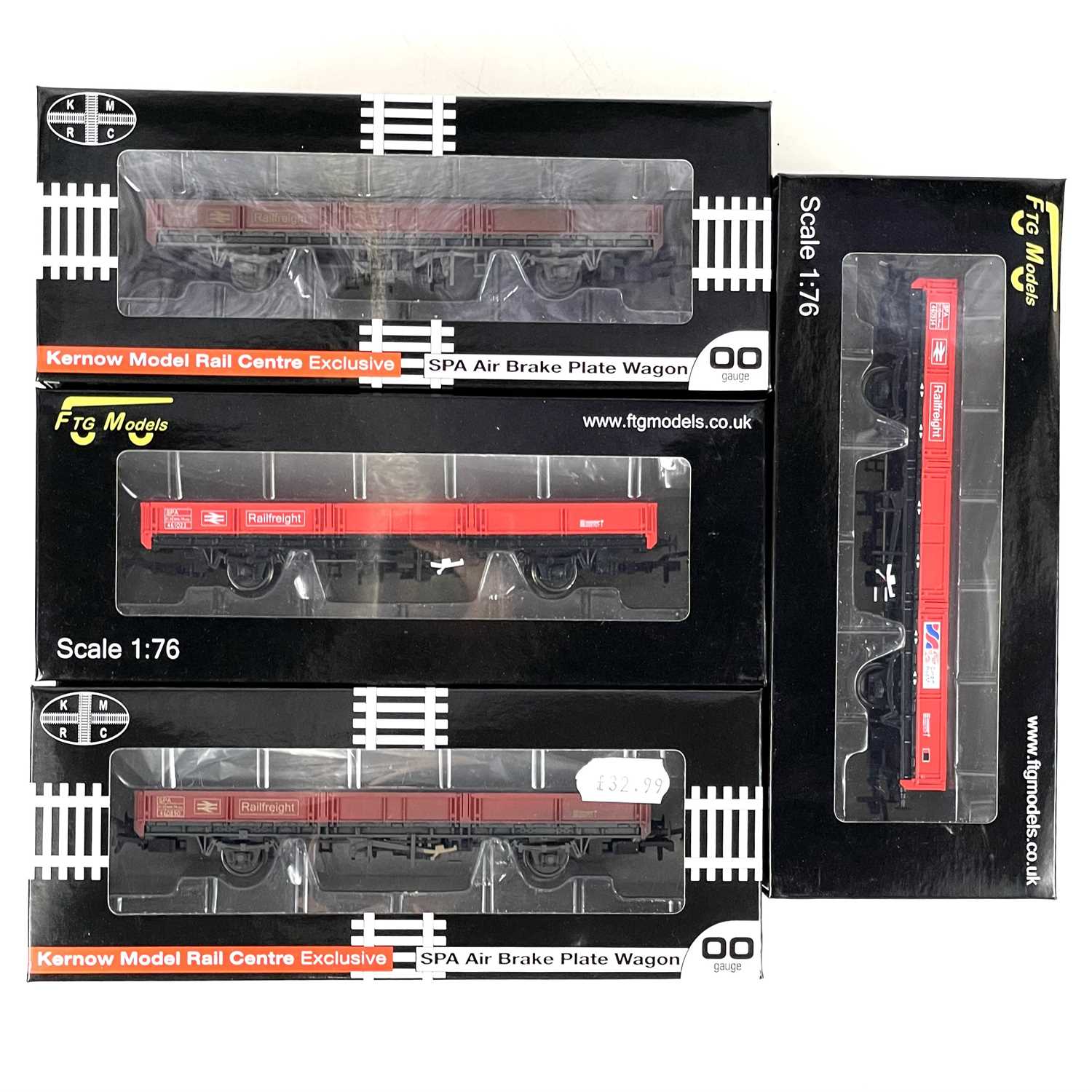 Lot 609 - FTG & KMRC Rail Freight "00" gauge wagons