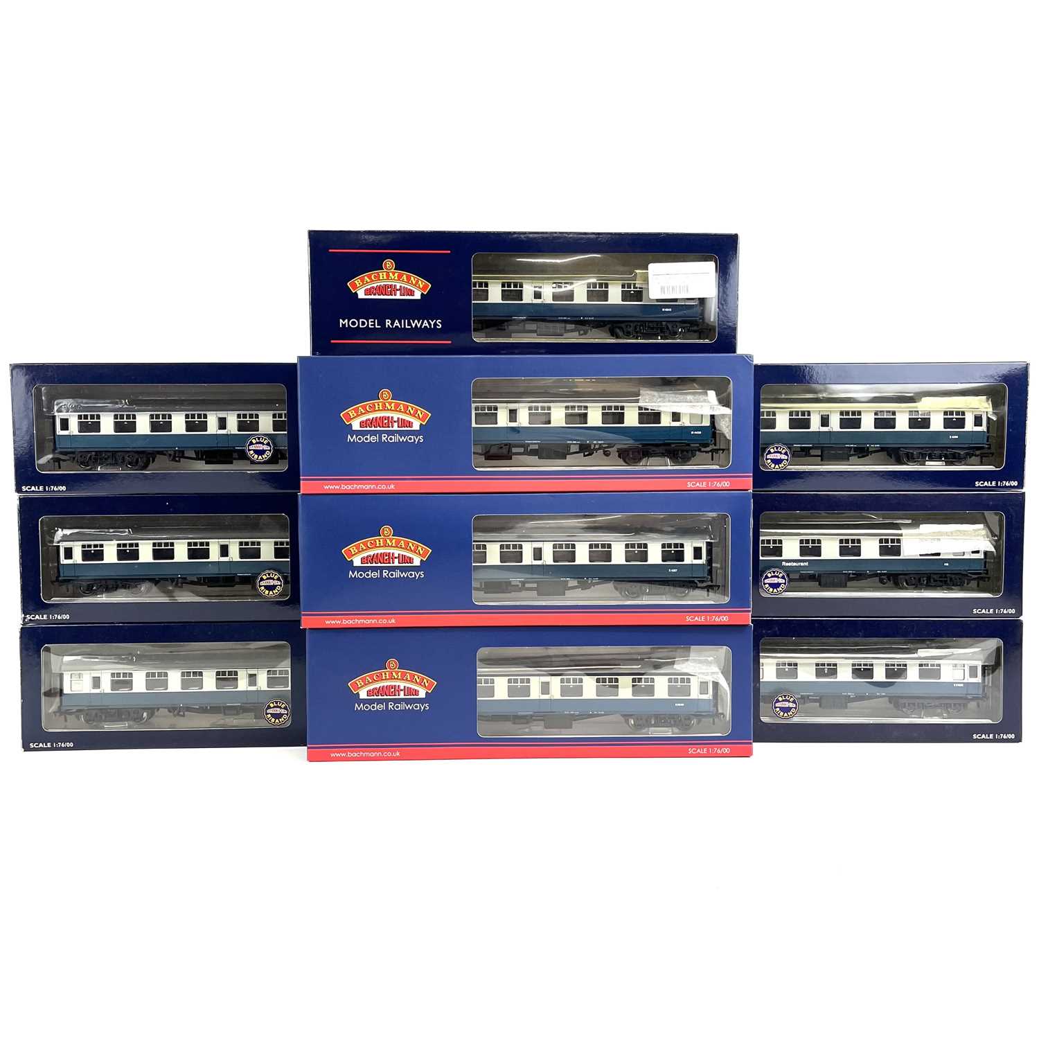 Lot 623 - Bachmann boxed "00" BR MK1 blue & grey