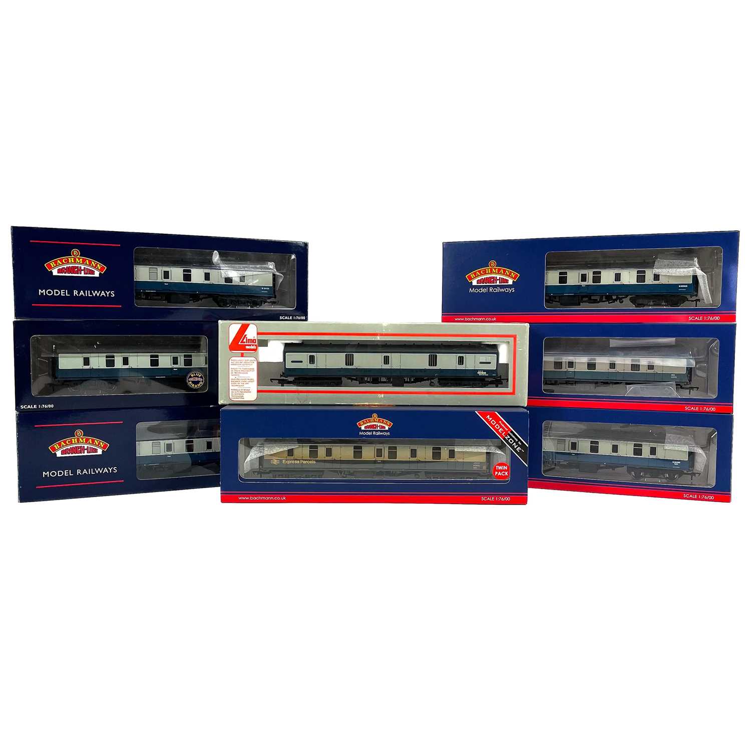 Lot 622 - Bachmann / Lima BR blue & Grey parcels full