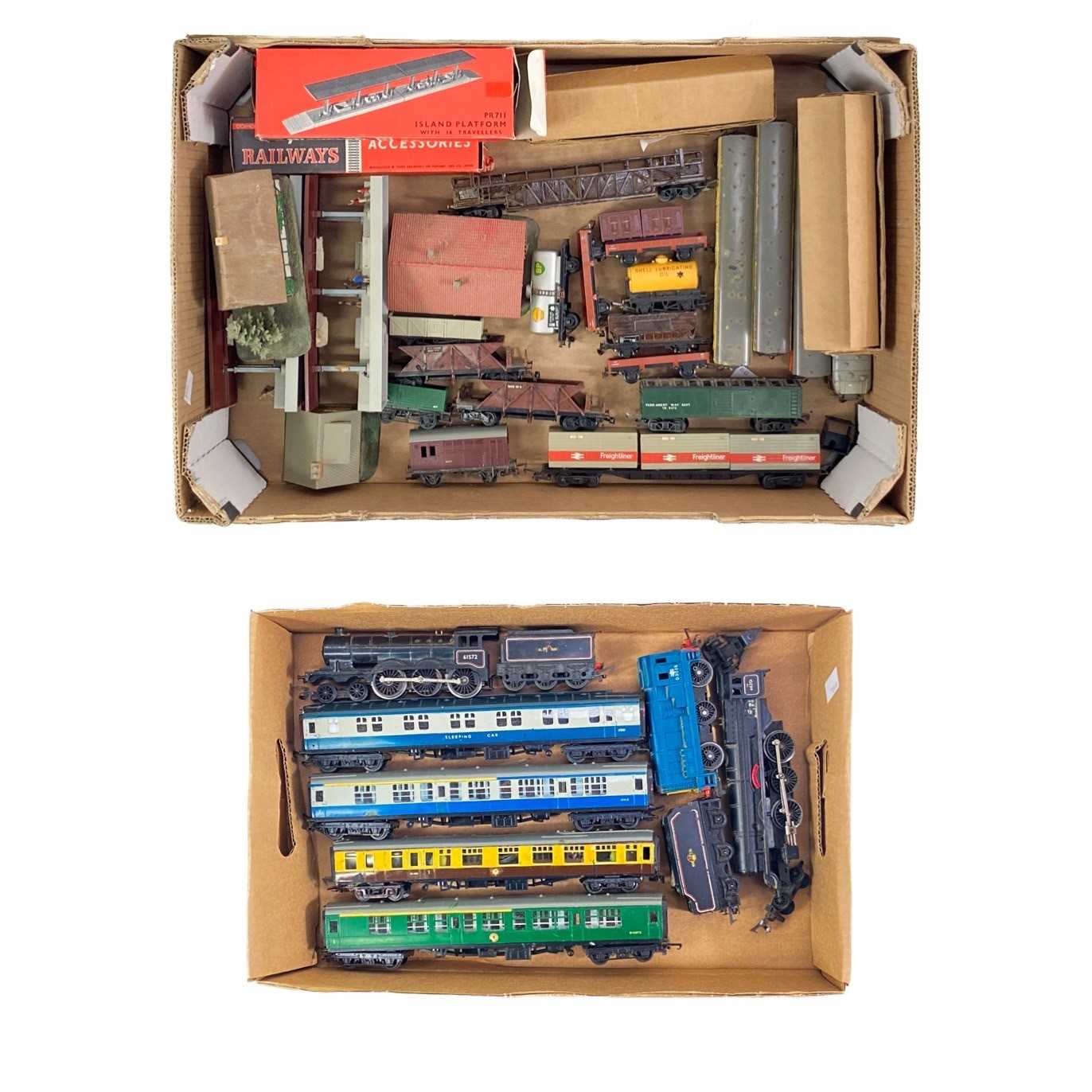 Lot 683 - Triang, Playcraft "OO" railway locomotives,