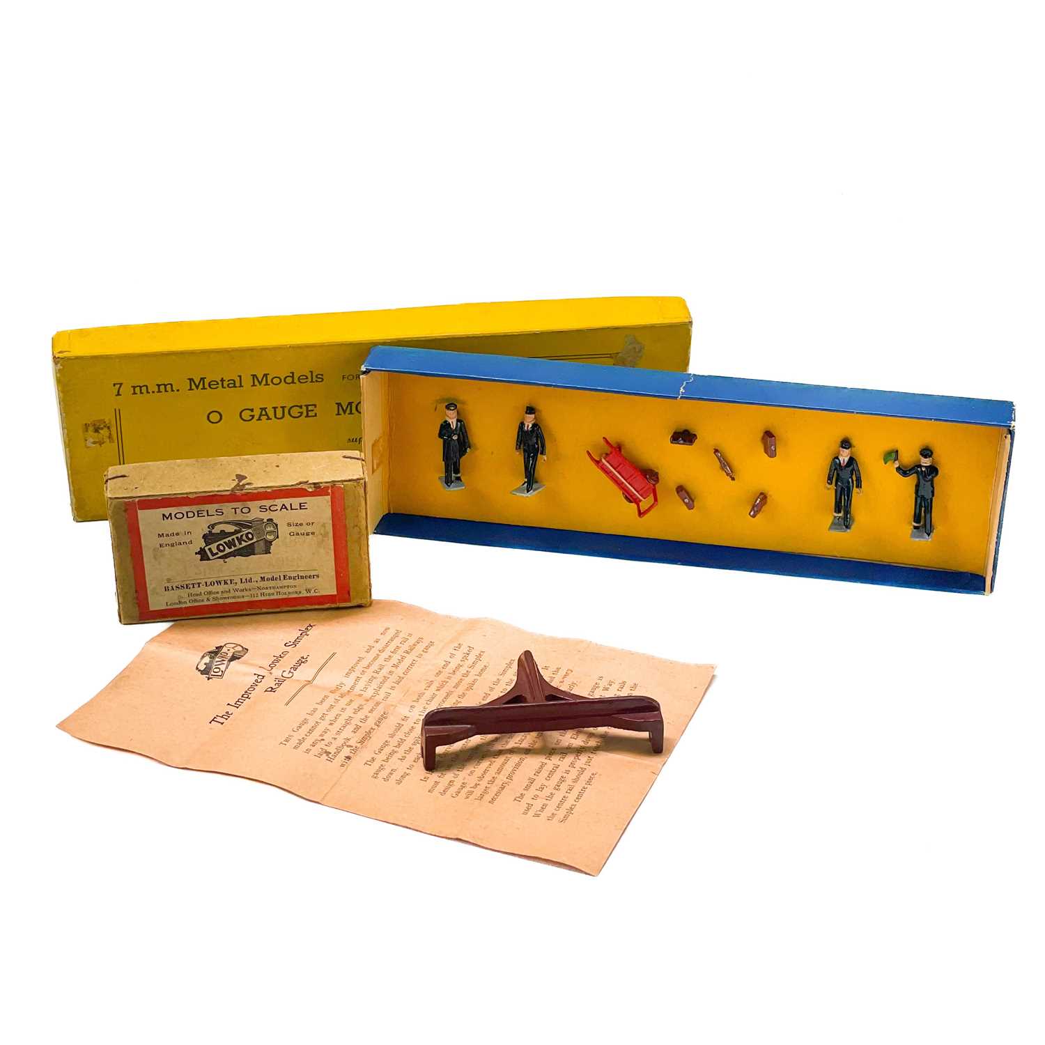 Lot 661 - Bassett-Lowke Ltd "0" gauge Station Staff