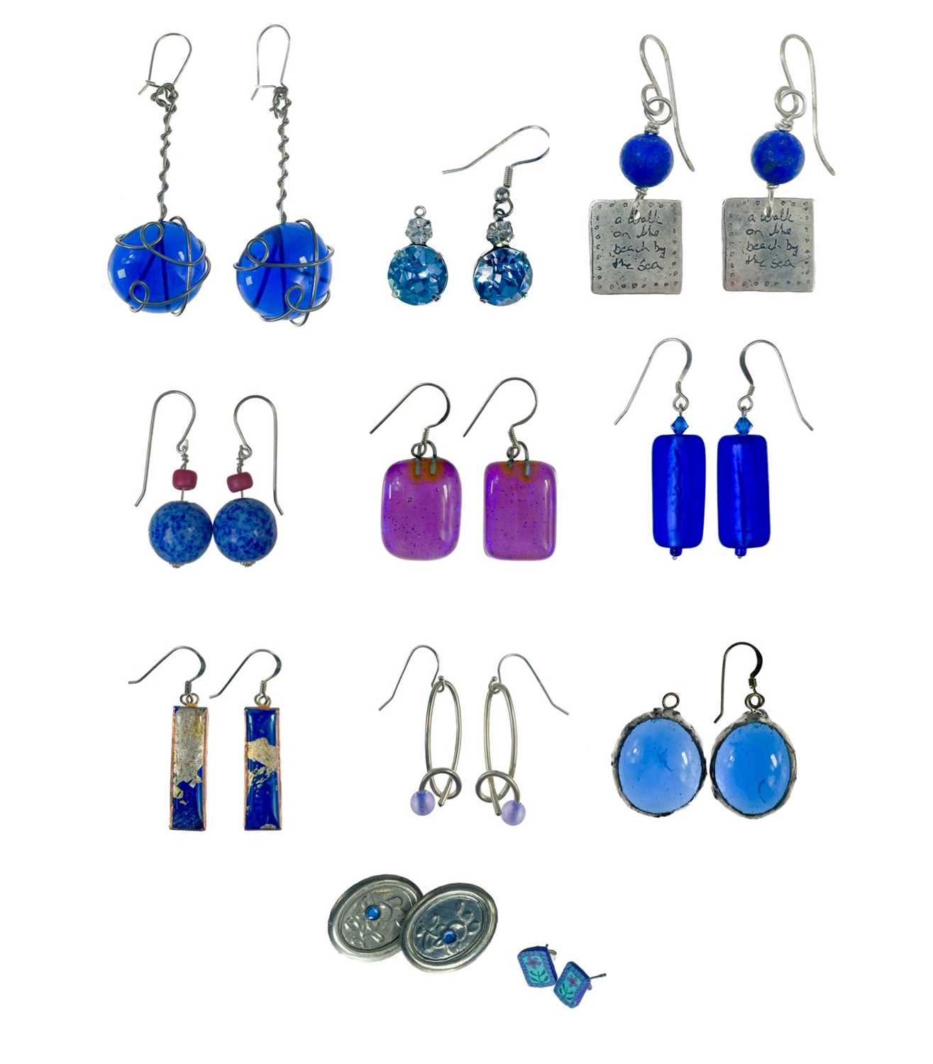 Lot 431 - A selection of Jenny Yates silver and blue