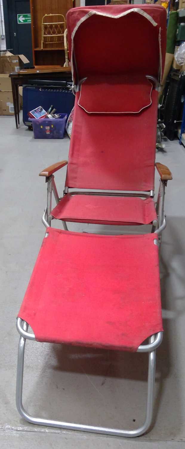 Lot 49 - A Vintage " Geebro " Summer Haze, Reclining