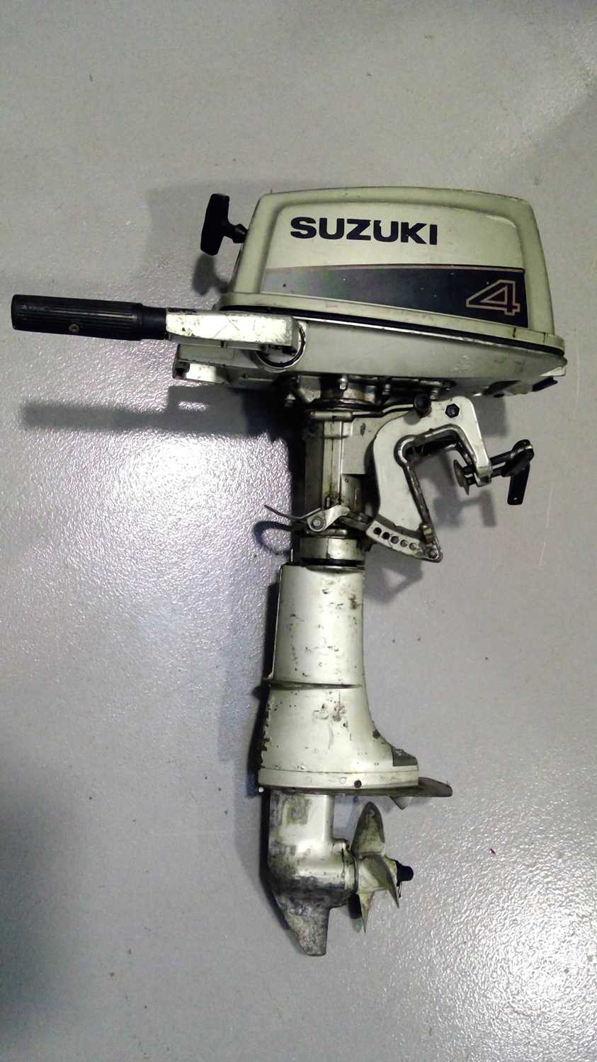 Lot 226 - A Suzuki 4hp short shaft outboard motor has