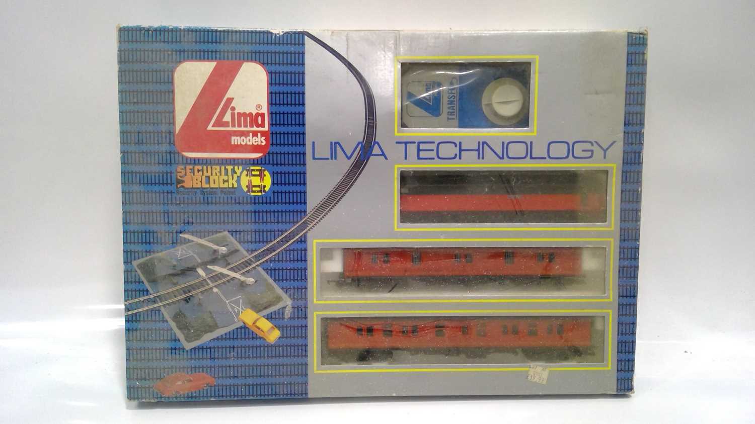 Lot 126 - A Lima Models electric locomotive and track.
