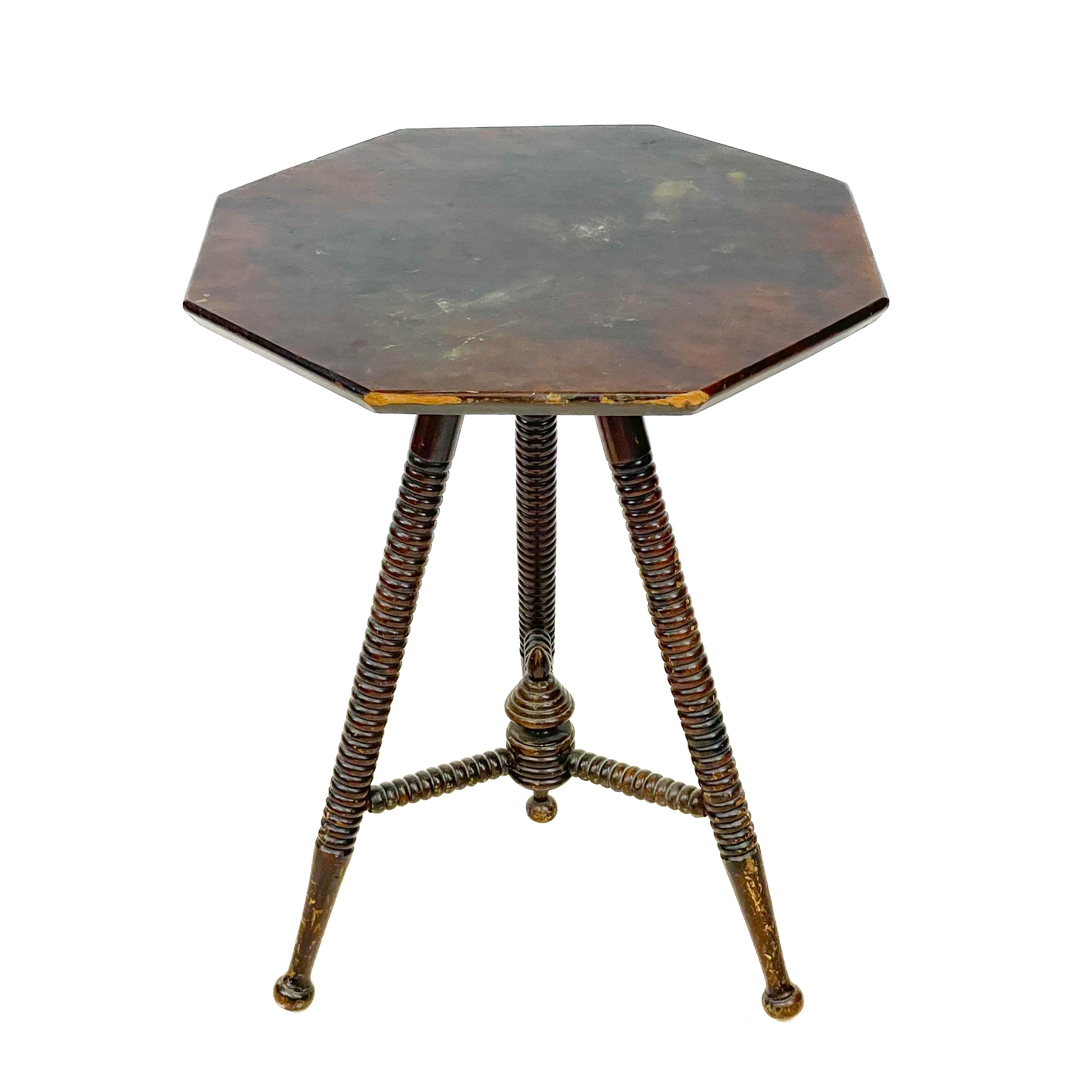 Lot 54 - A late Victorian octagonal gypsy table.