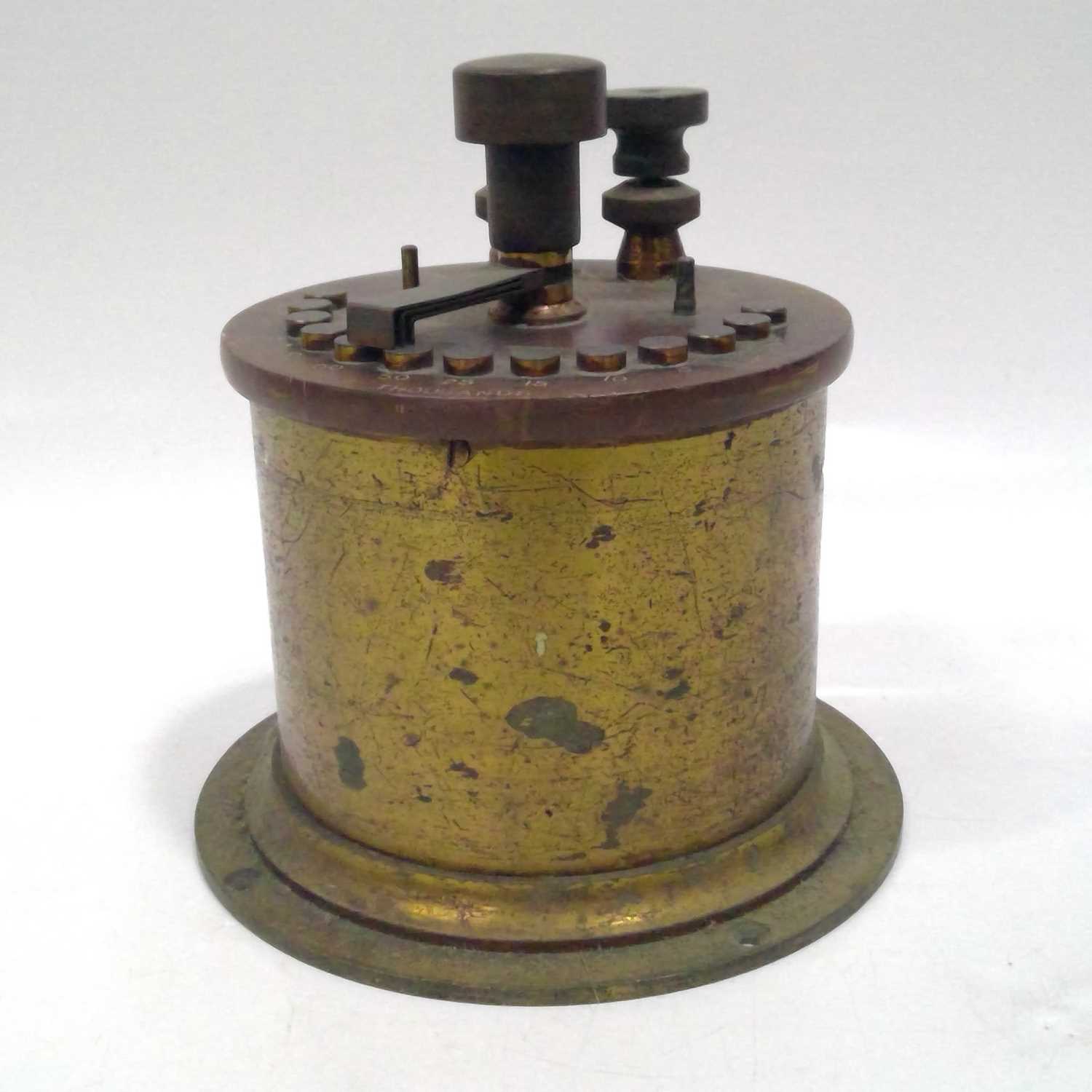 Lot 61 - A radio resistance box No.5710 probably by
