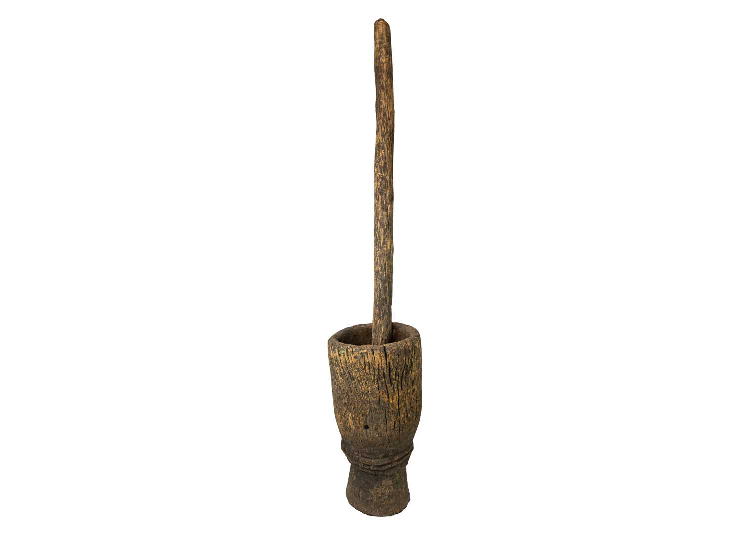 Lot 100 - A Zimbabwean pestle and mortar or grain