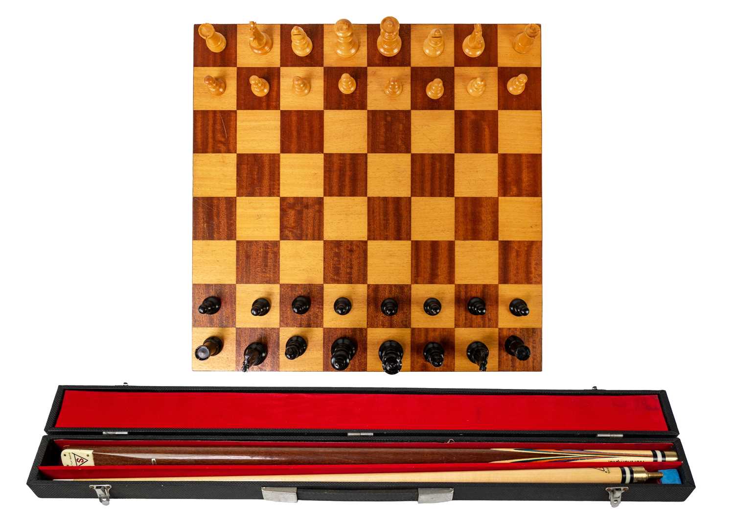 Lot 1346 - A boxwood and ebony weighted chess set.