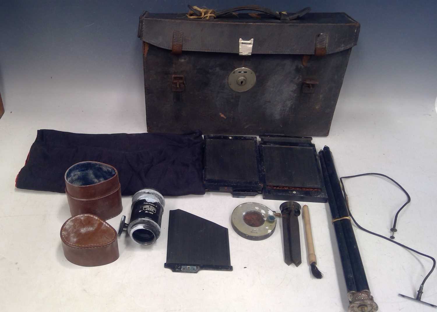 Lot 90 - Vintage Camera Gear.