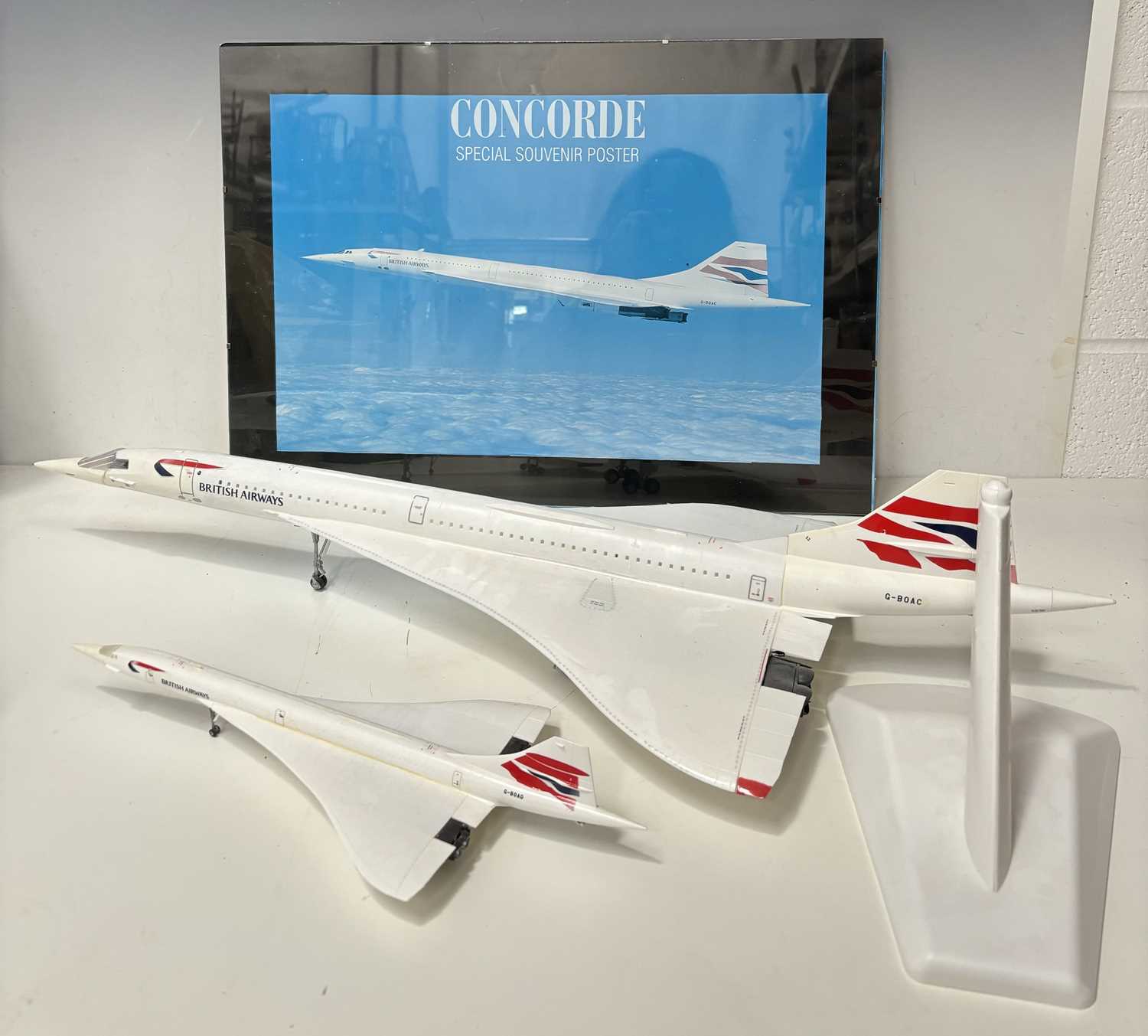 Lot 70 - Two model Concordes and a special souvenir