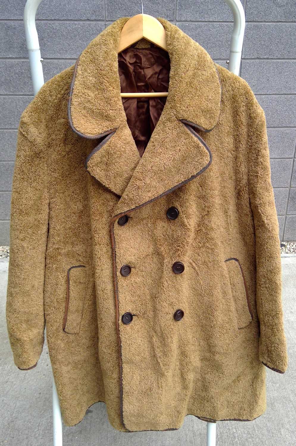 Lot 162 - A Gents Gannex Mills Wool Coat.