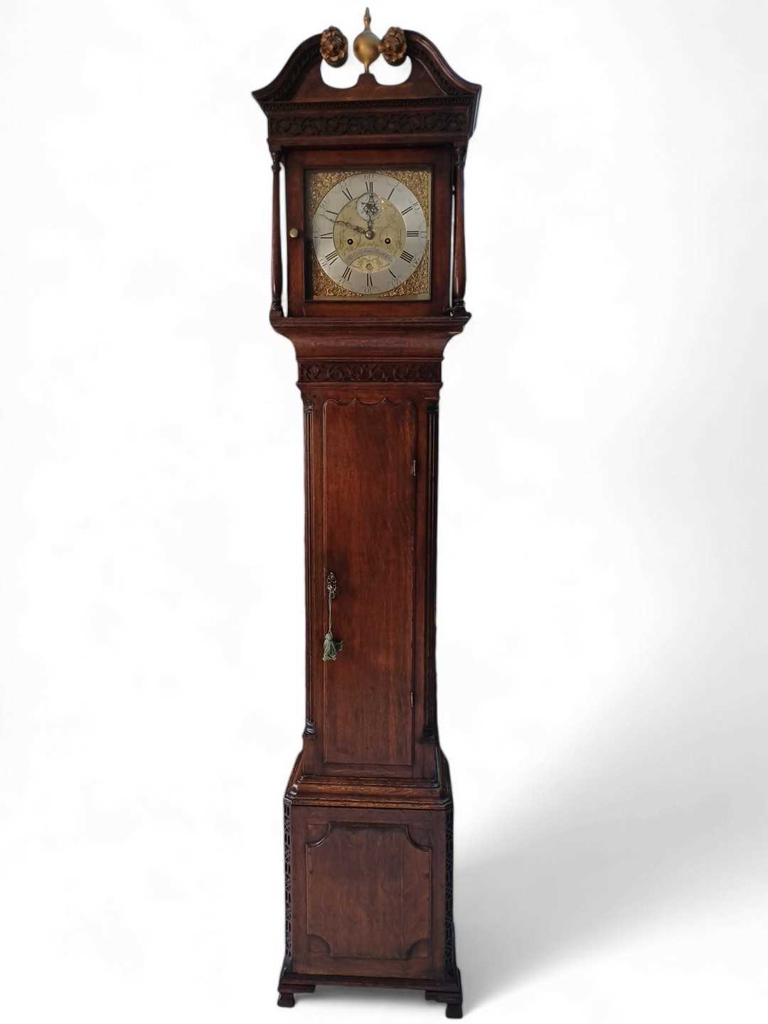 Lot 533 - An 18th century eight-day oak longcase clock
