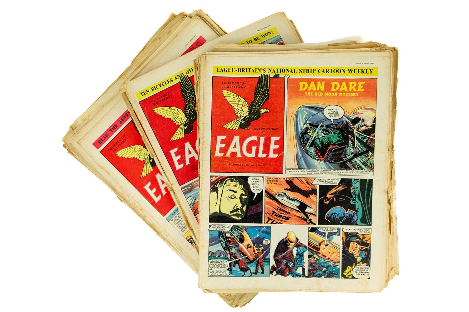 Lot 952 - Complete weekly Eagle Comics from 5/10/1951