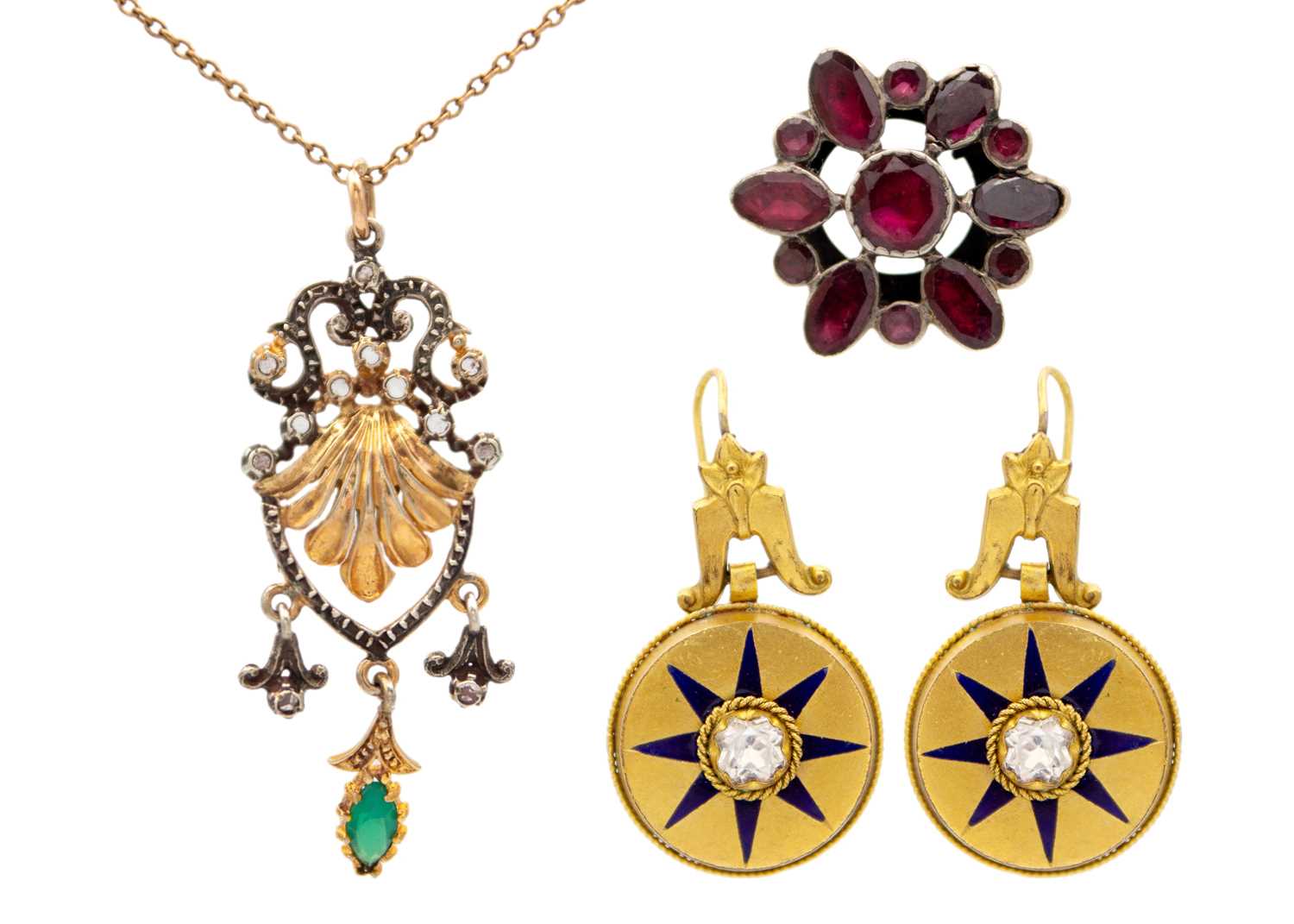 Lot 219 - A small group of antique jewels.