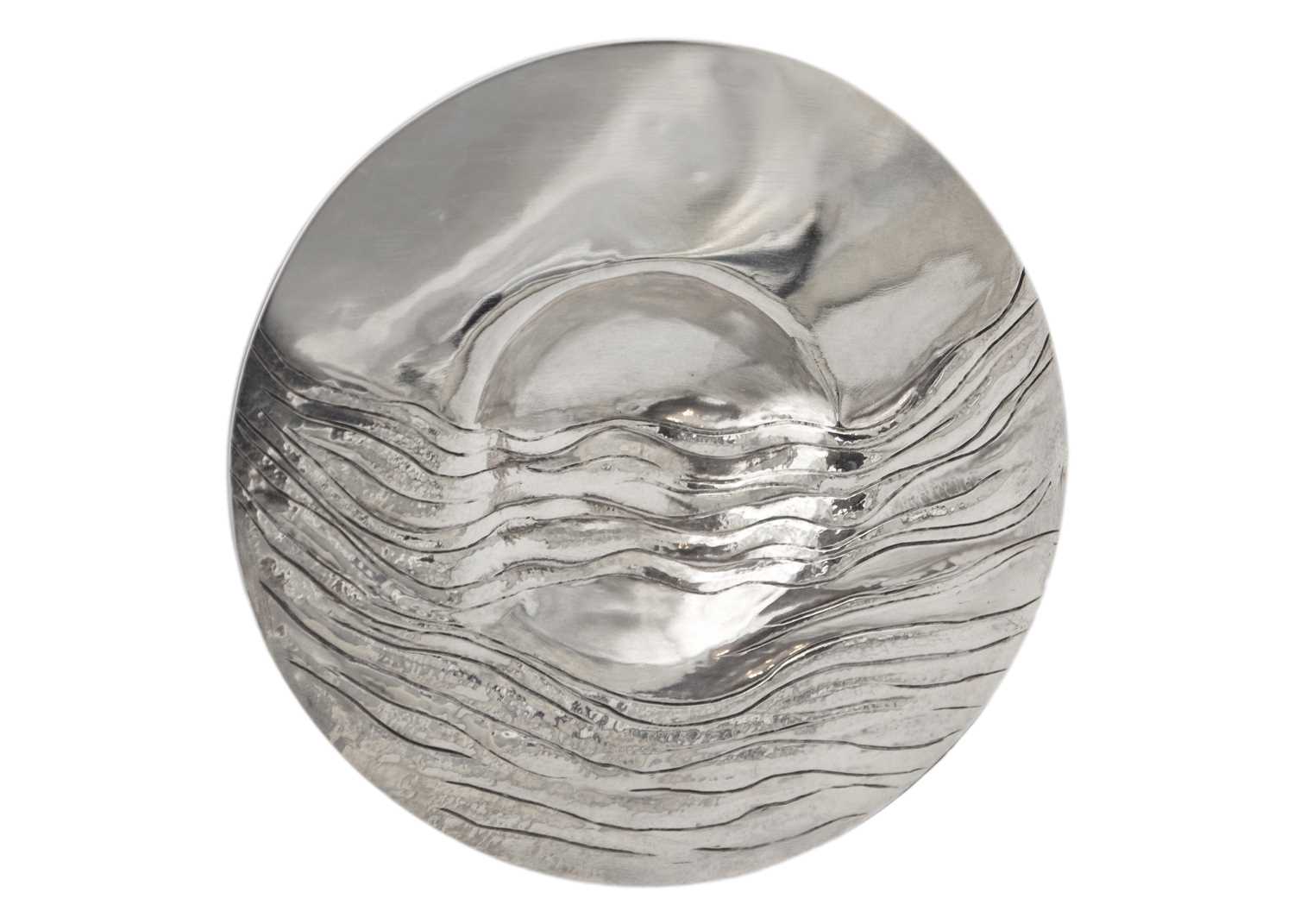 Lot 77 - ANNA RENNIE - A contemporary heavy silver
