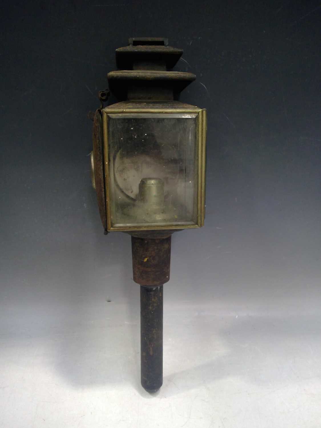 Lot 83 - A Carriage / Train Lamp. The Lamp is 46cm