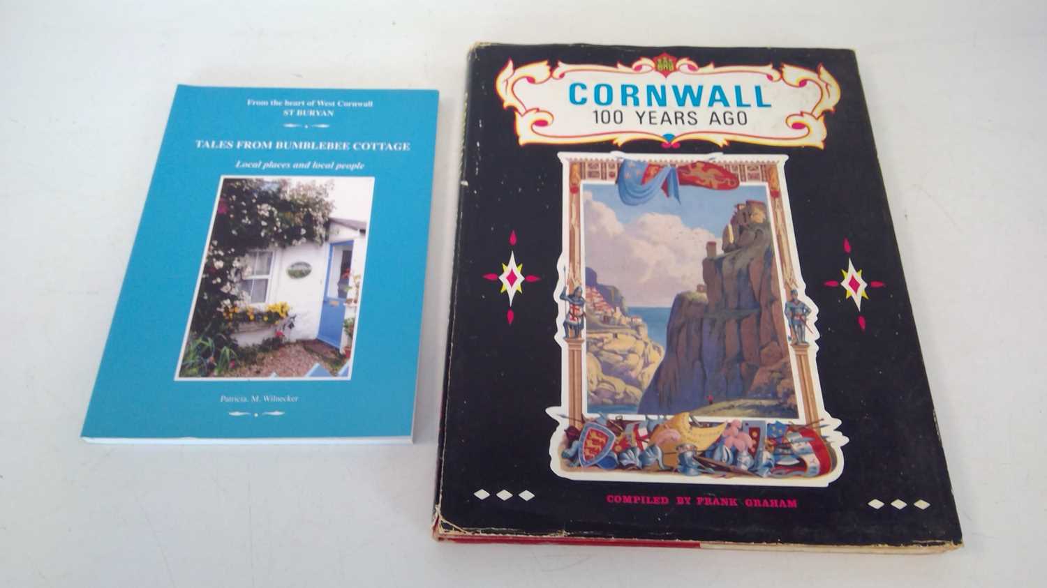 Lot 143 - Cornwall interest books including 'Daphne Du