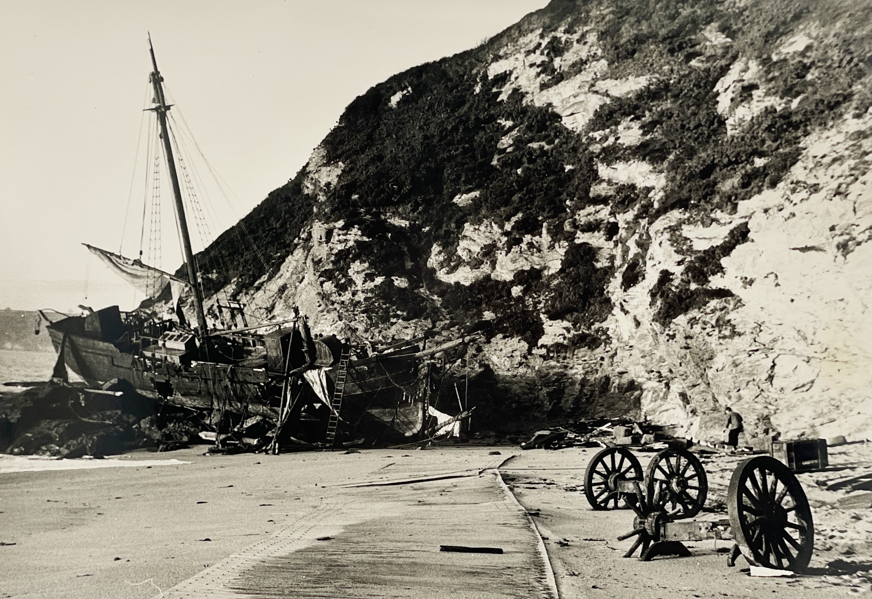 Lot 177 - Shipwreck Photographs