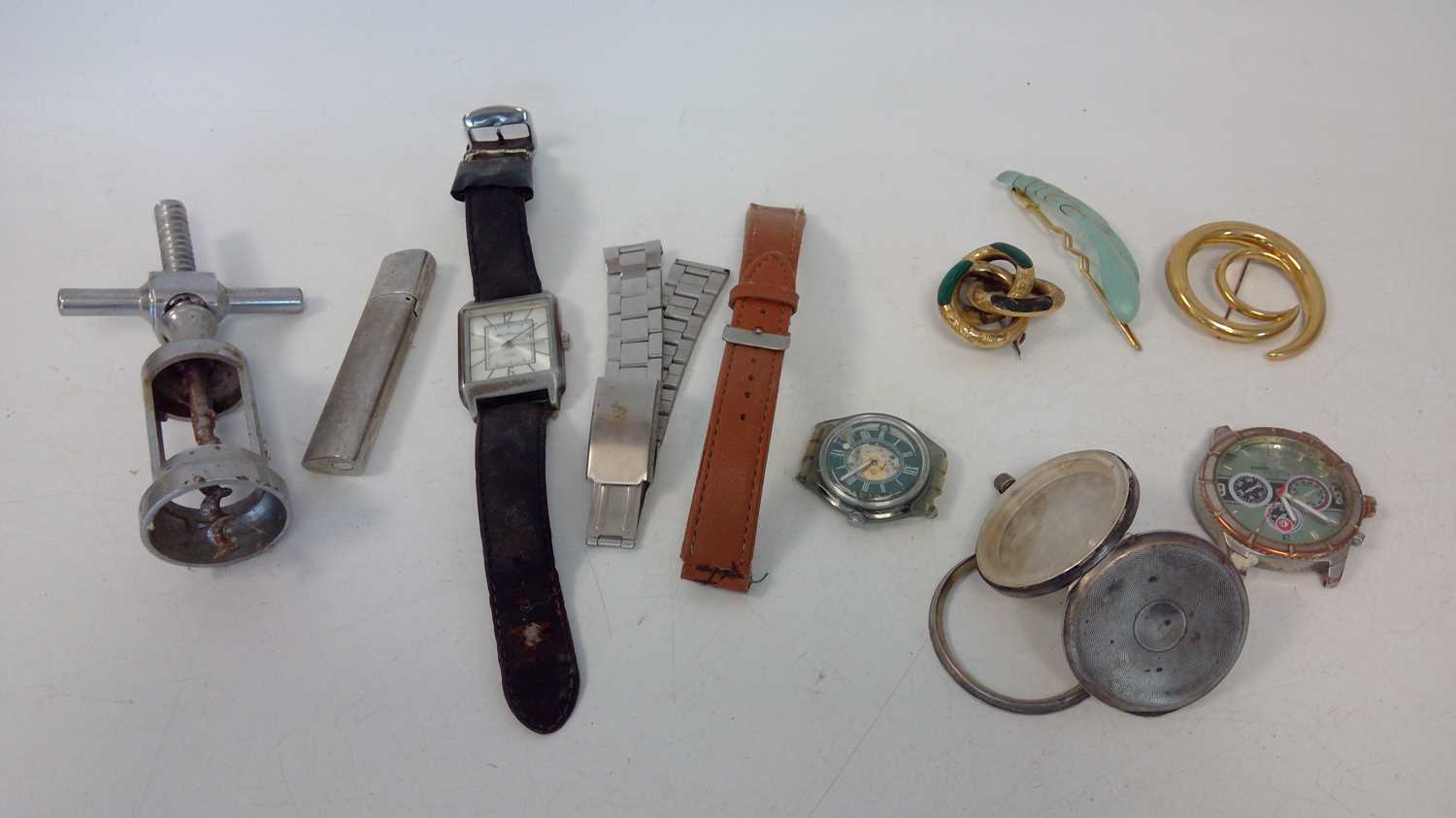 Lot 114 - A 925 silver engine turned pocket watch case,
