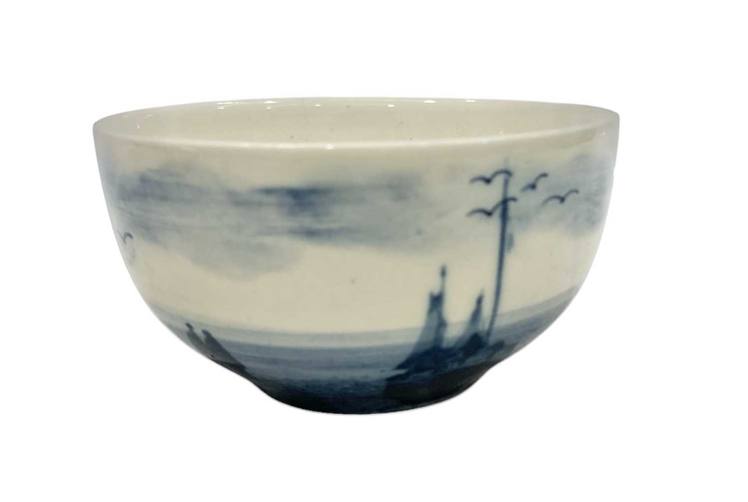 Lot 37 - An Oxney Green Pottery nautical themed bowl,
