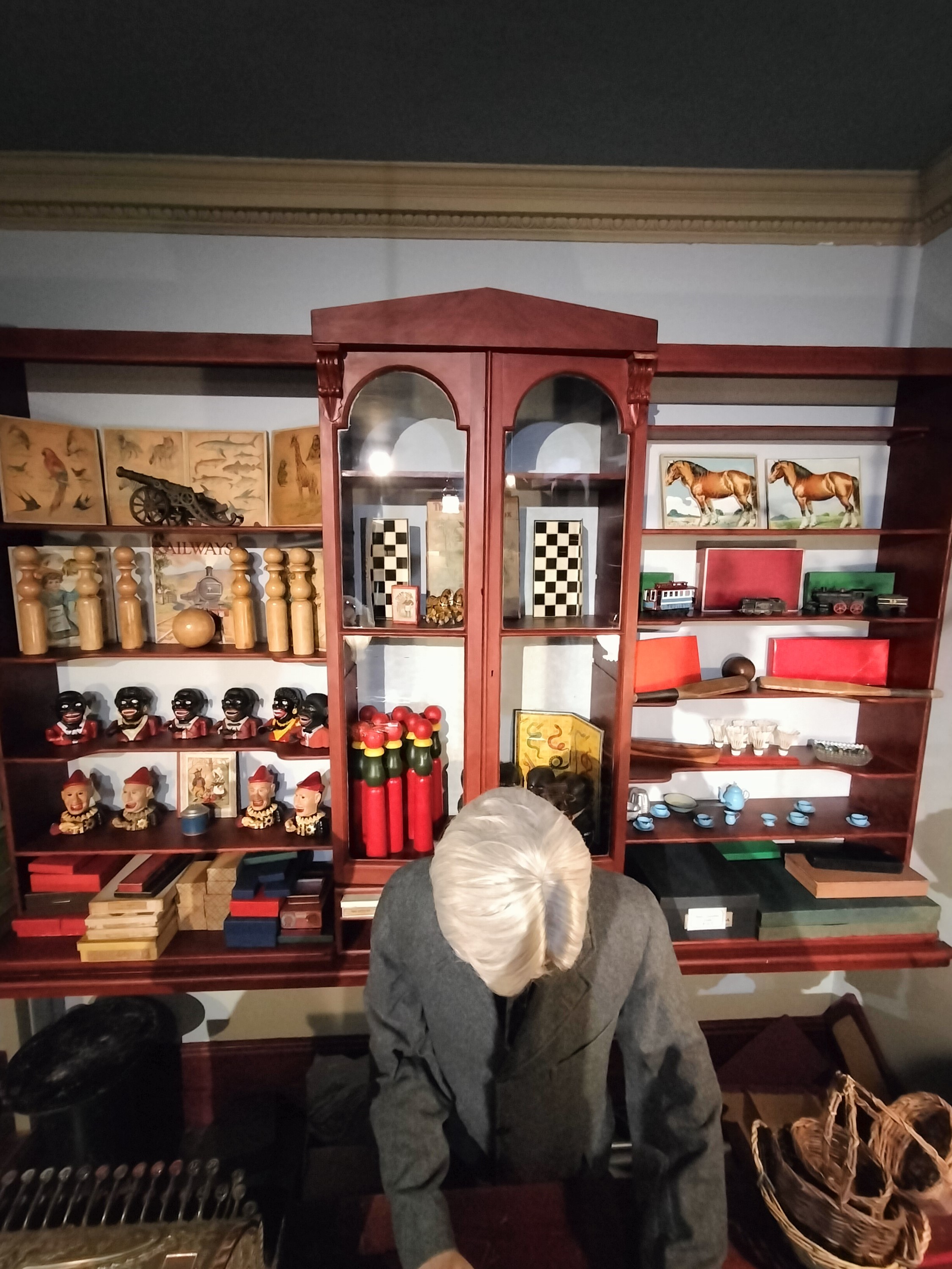 Lot 1332 - Flambards Architecture