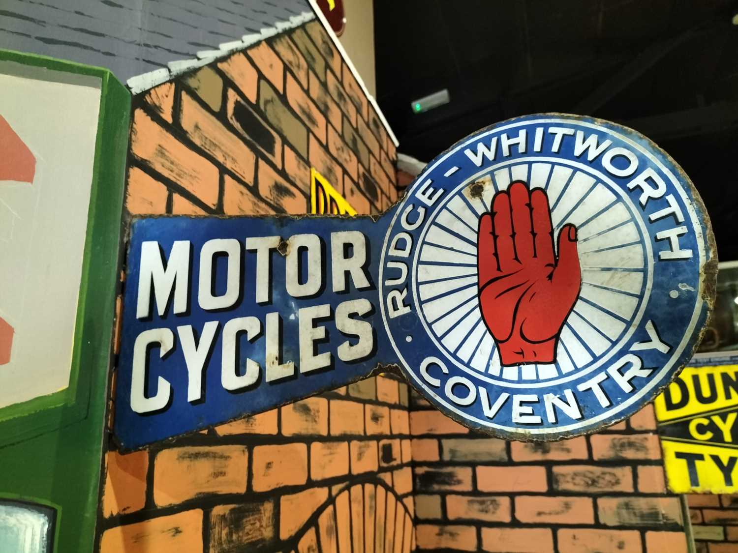 Lot 1029 - Flambards Garage