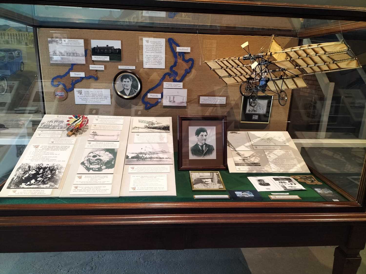 Lot 1039 - Flambards Flight