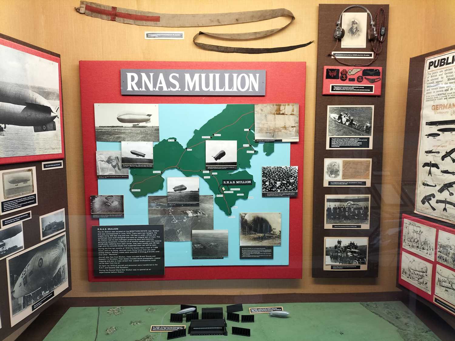 Lot 1155 - The War Gallery