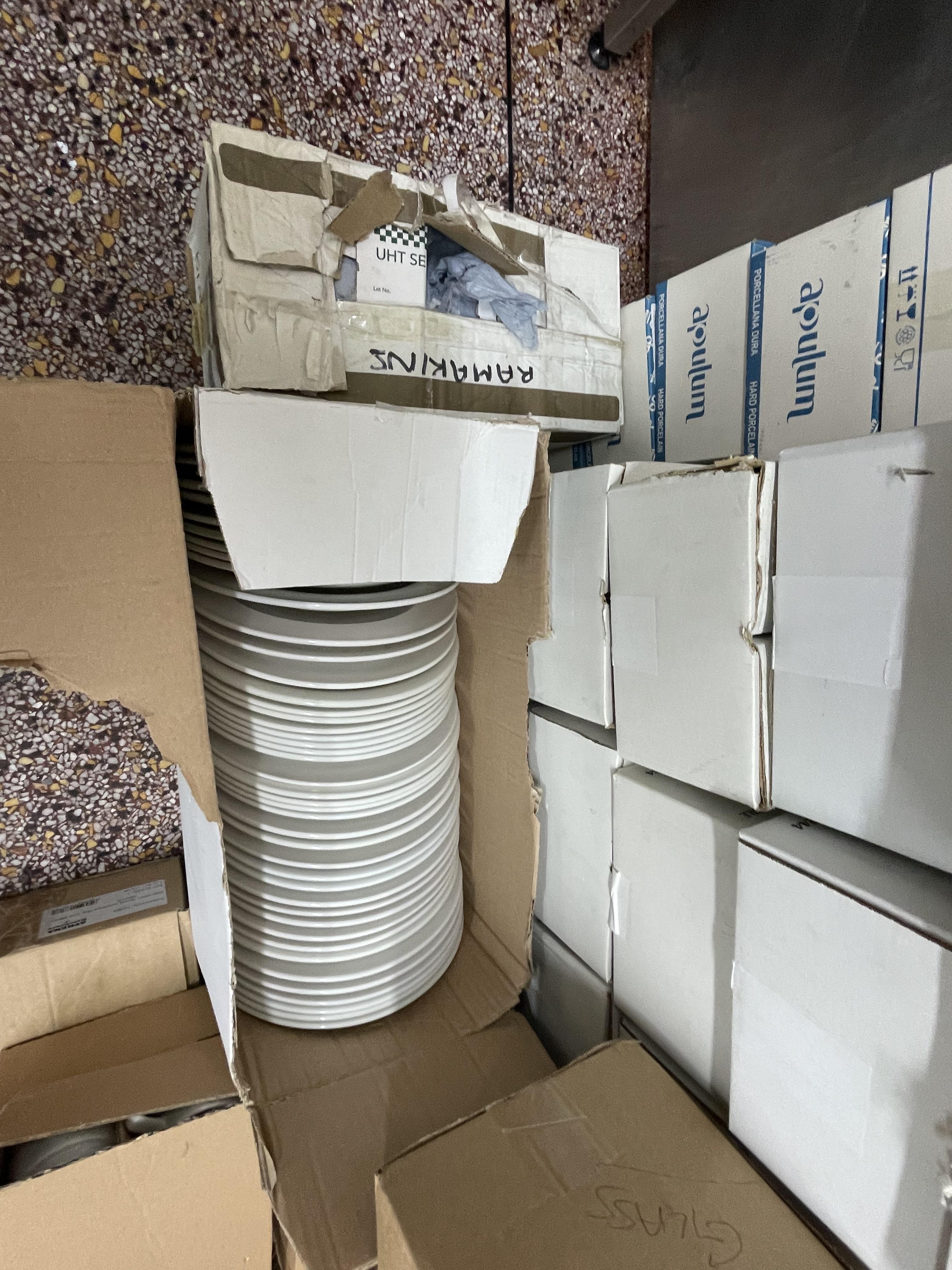 Lot 2032 - Flambards Catering