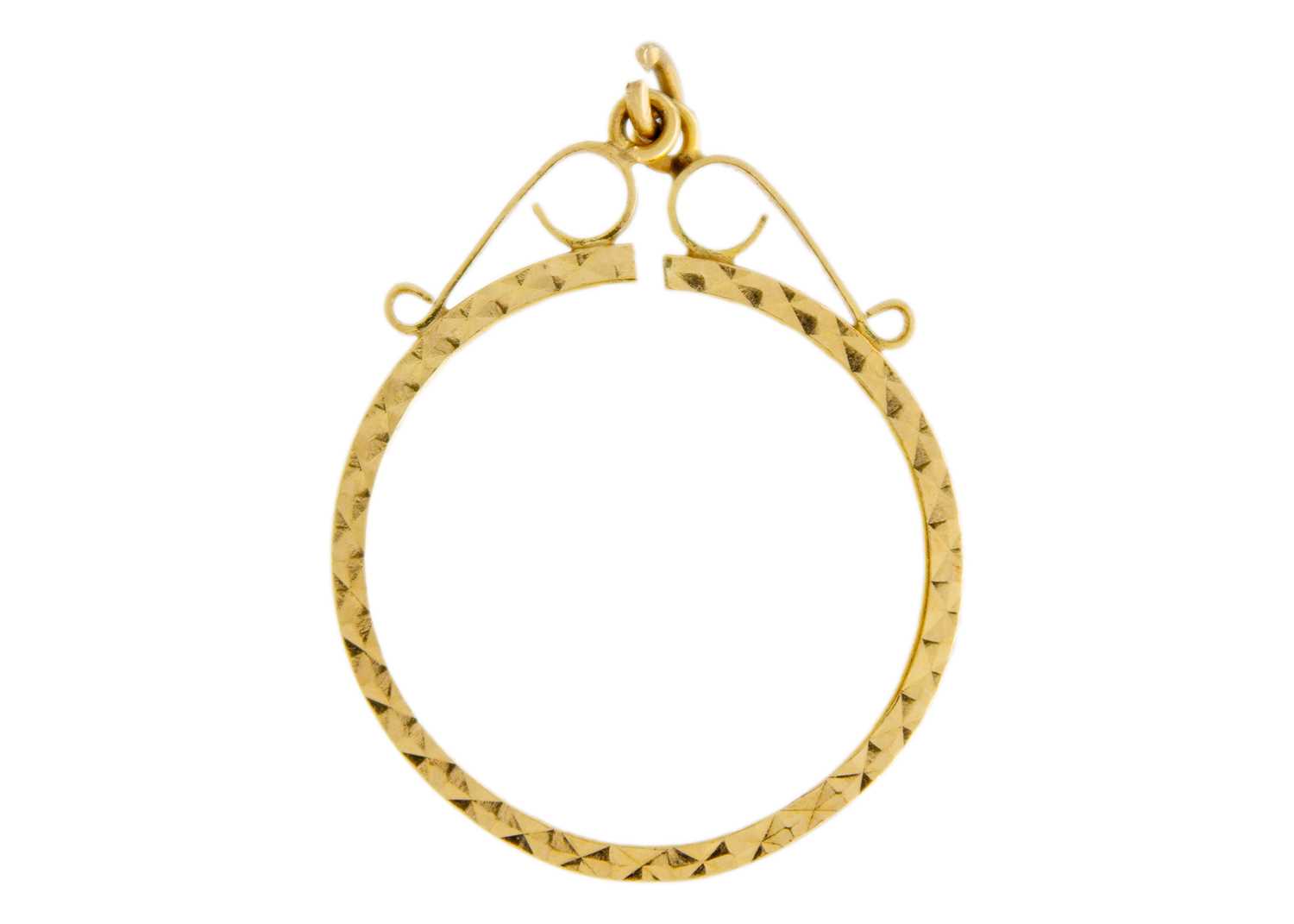 Lot 40 - A 9k gold sovereign coin mount.