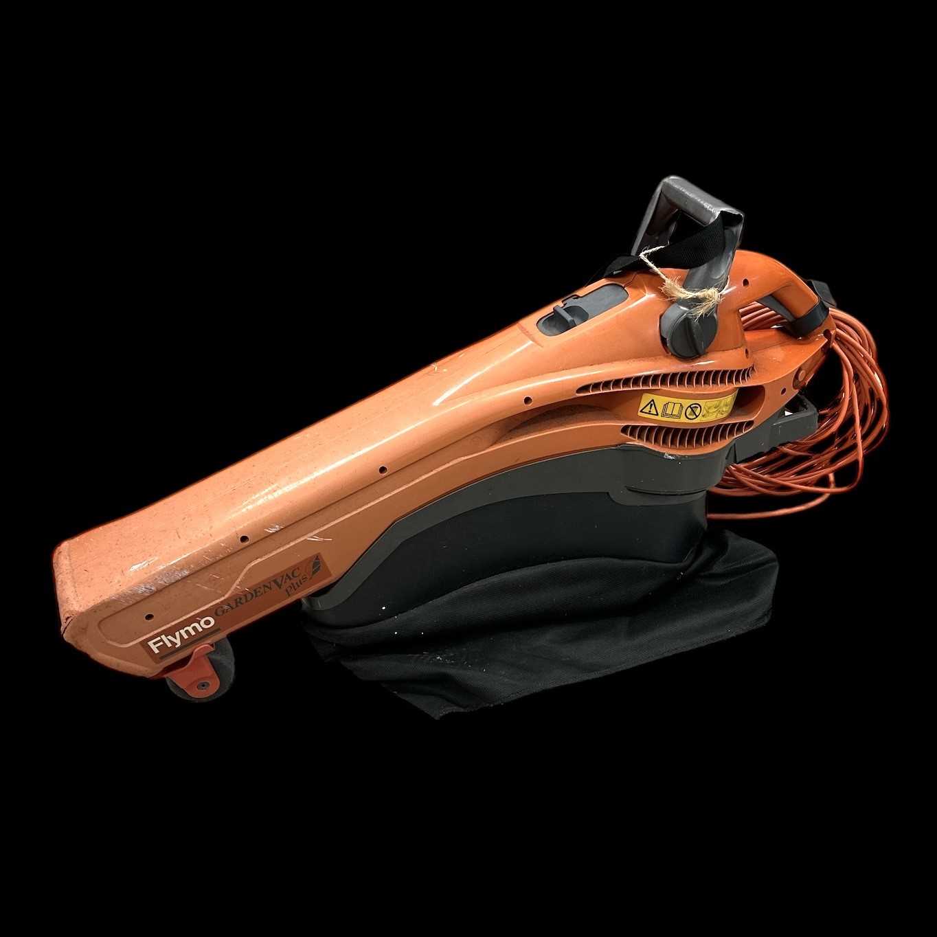 Lot 140 A Flymo garden vac plus