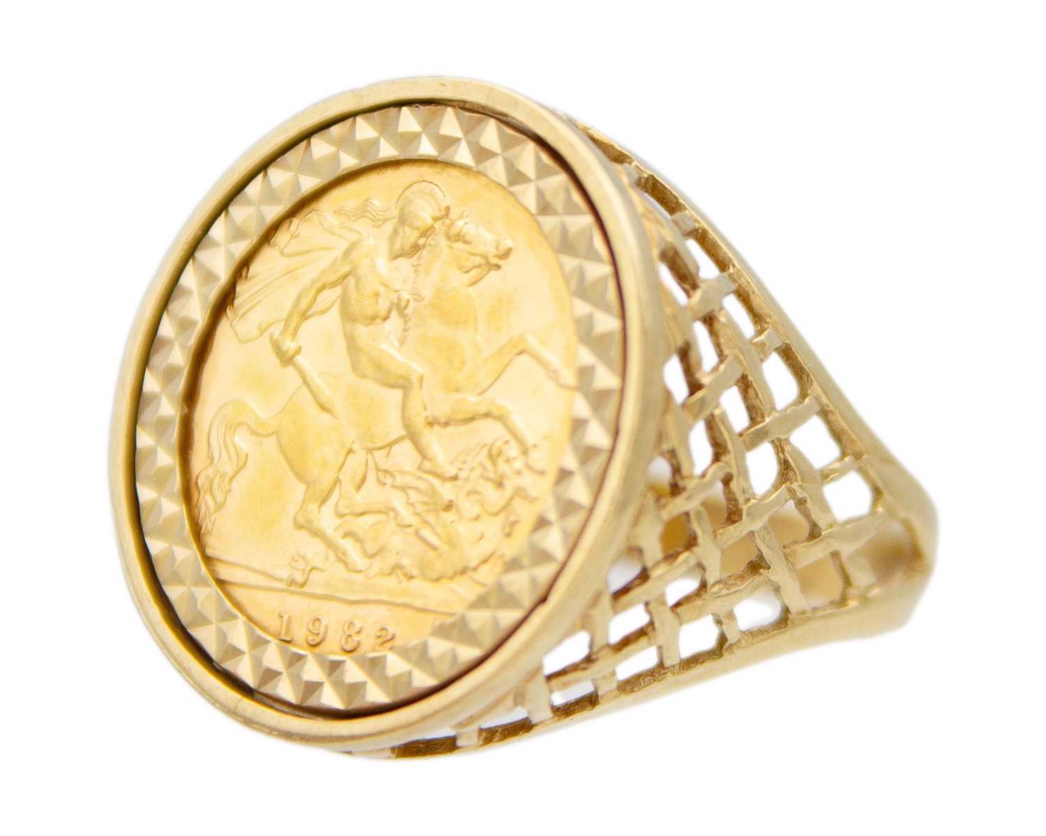 Lot 1 - A half sovereign set in a 9k gold ring.