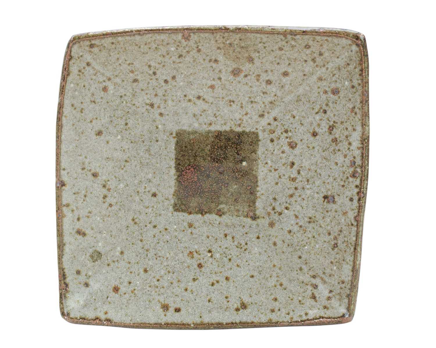 Lot 515 - Janet LEACH (1918-1997)