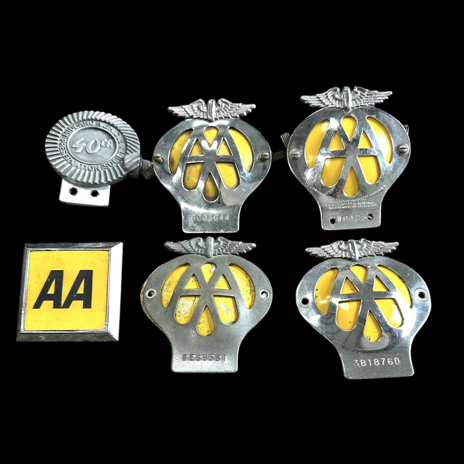 Lot 232 - Four vintage AA badges and two others.