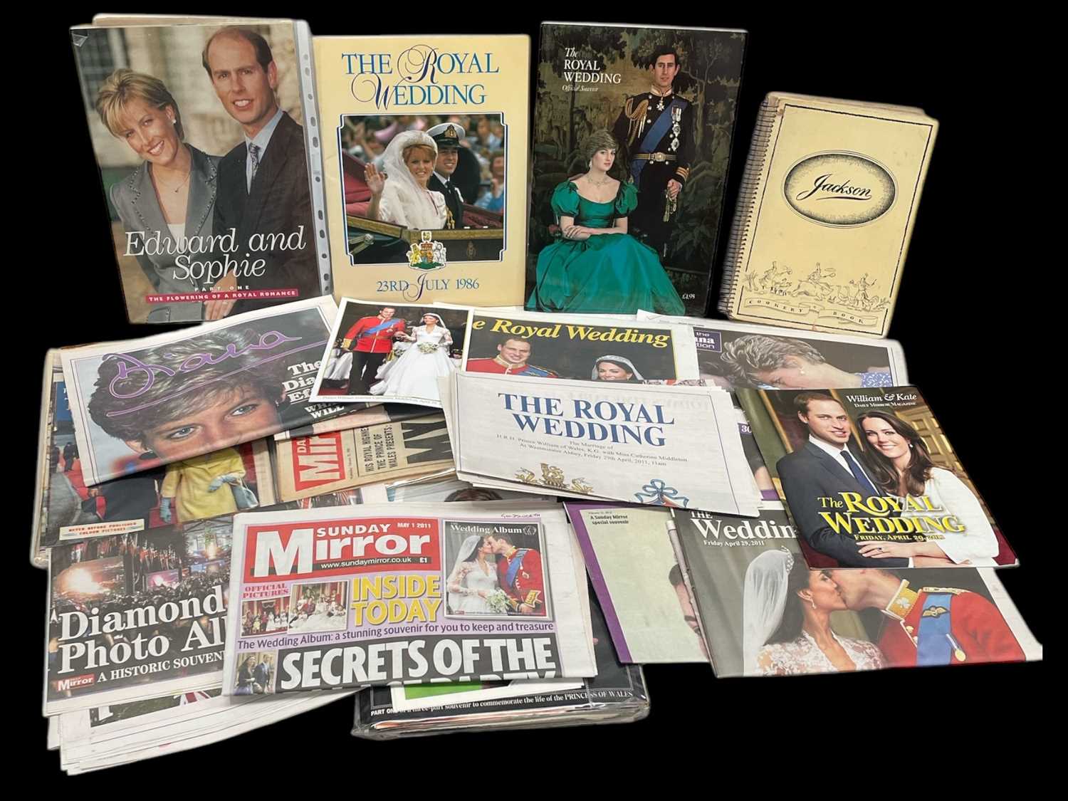 Lot 252 - A collection of commemorative ephemera,