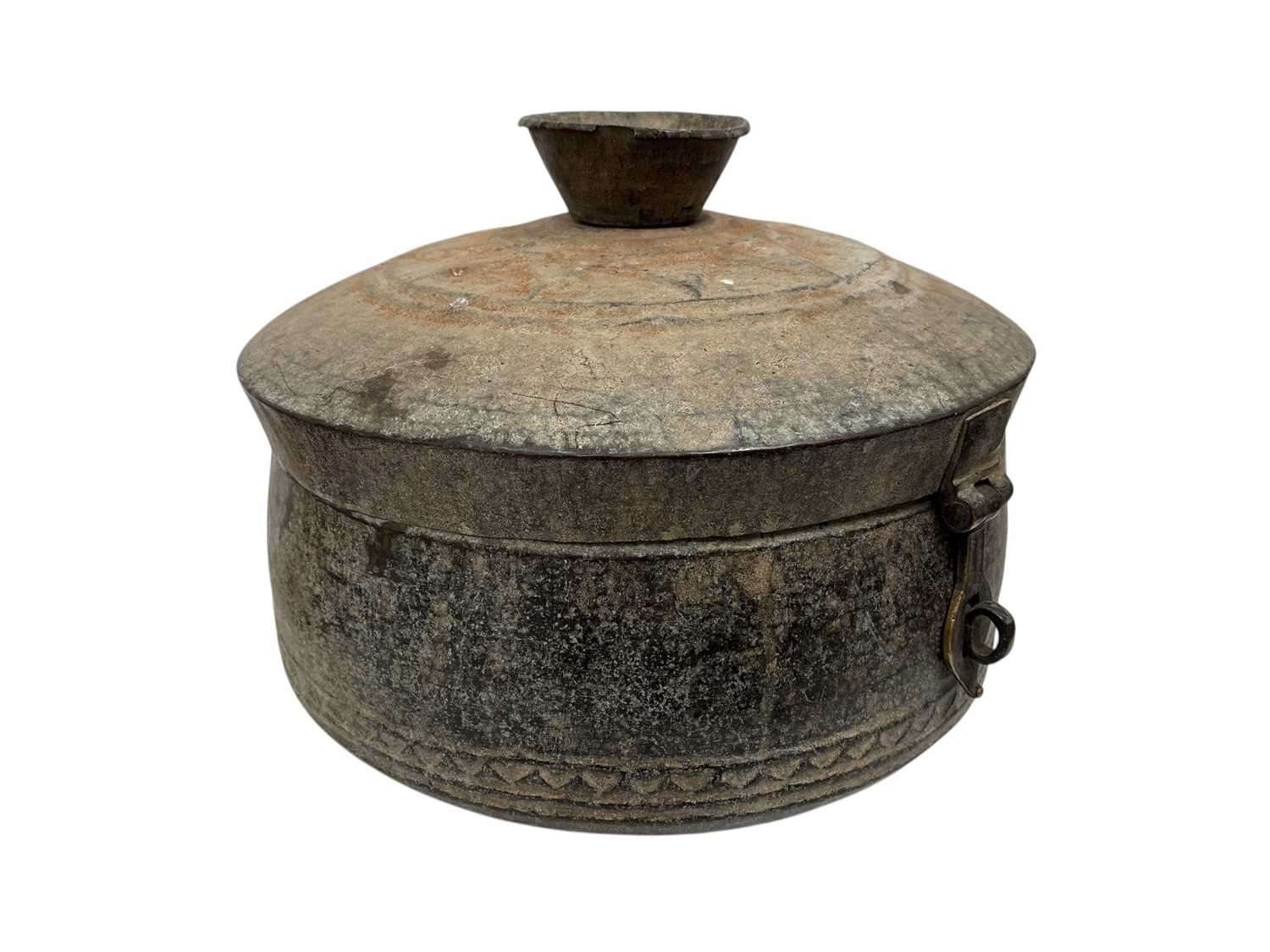 Lot 122 - An antique Islamic copper cooking pot with