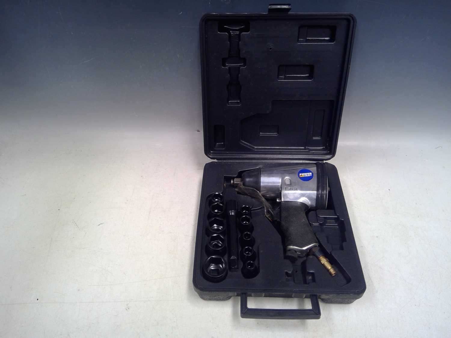 Lot 23 - A Powercraft, Air Ratchet Gun. The Gun has