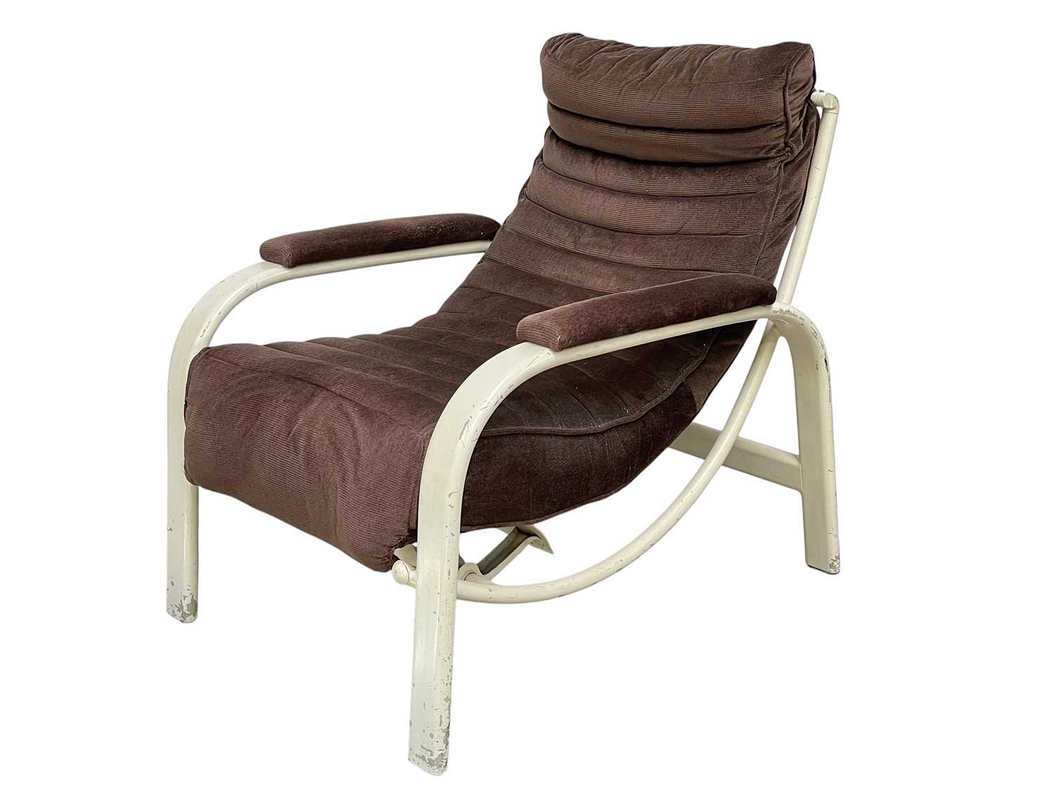 Lot 732 - Aeroplane lounge chair designed by Christie