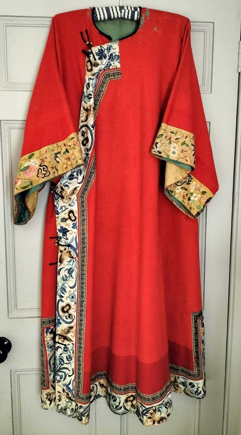 Lot 223 - Chinese robe