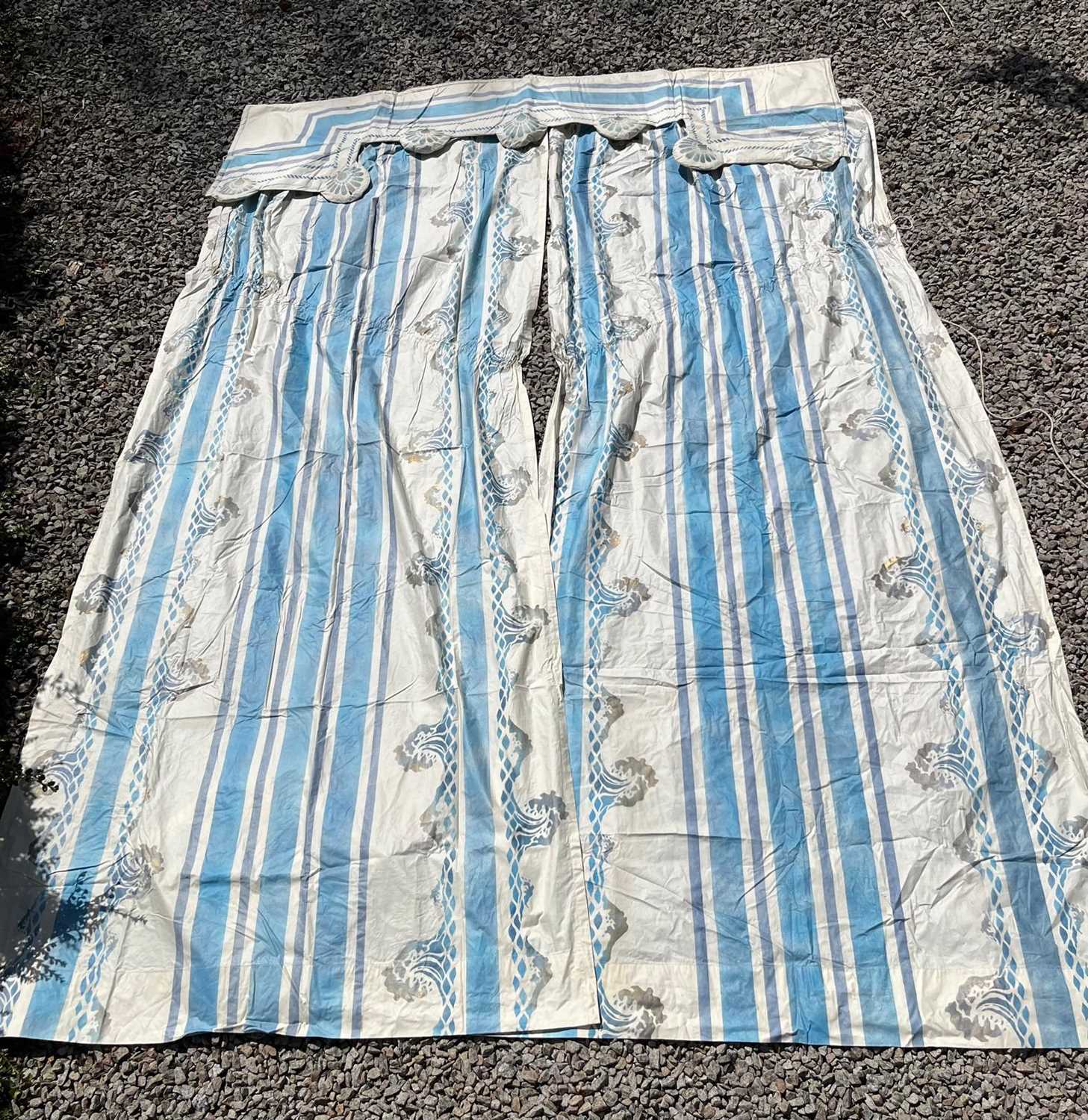 Lot 203 - Lyn Le Grice fabric