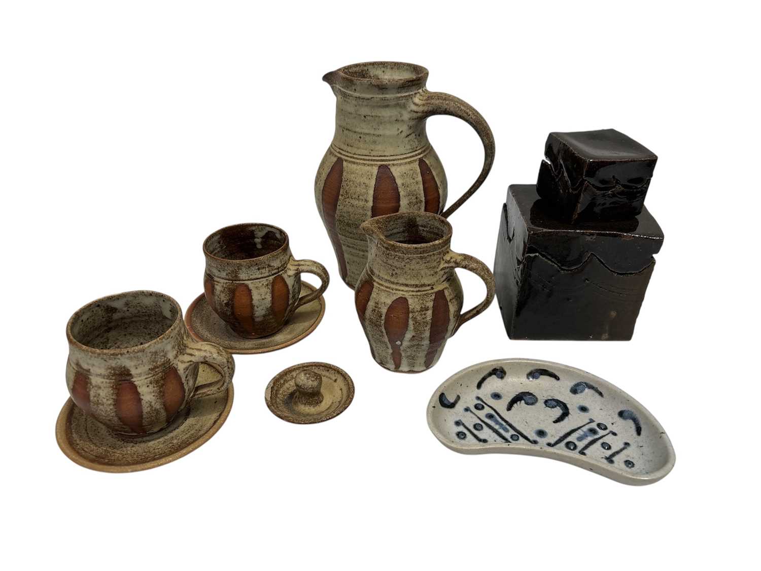 Lot 207 - Studio pottery; a Mousehole Pottery set of