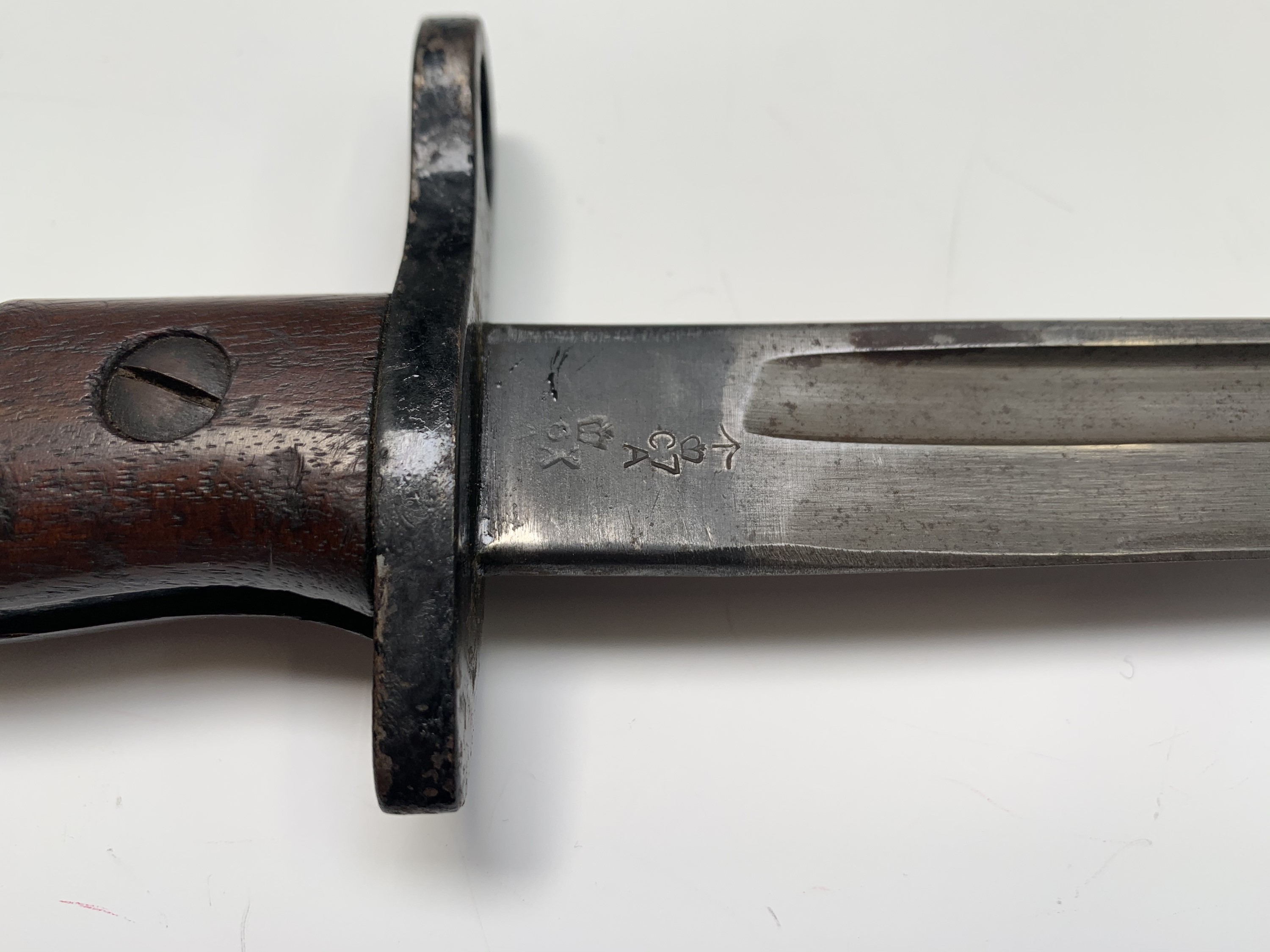 Lot 358 - A US Remington 1913 pattern bayonet, with