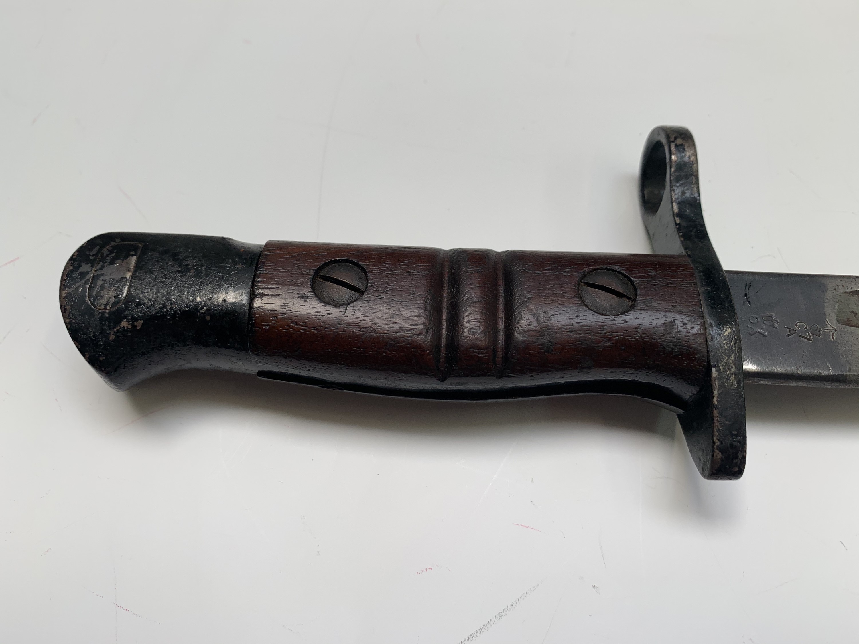 Lot 358 - A US Remington 1913 pattern bayonet, with