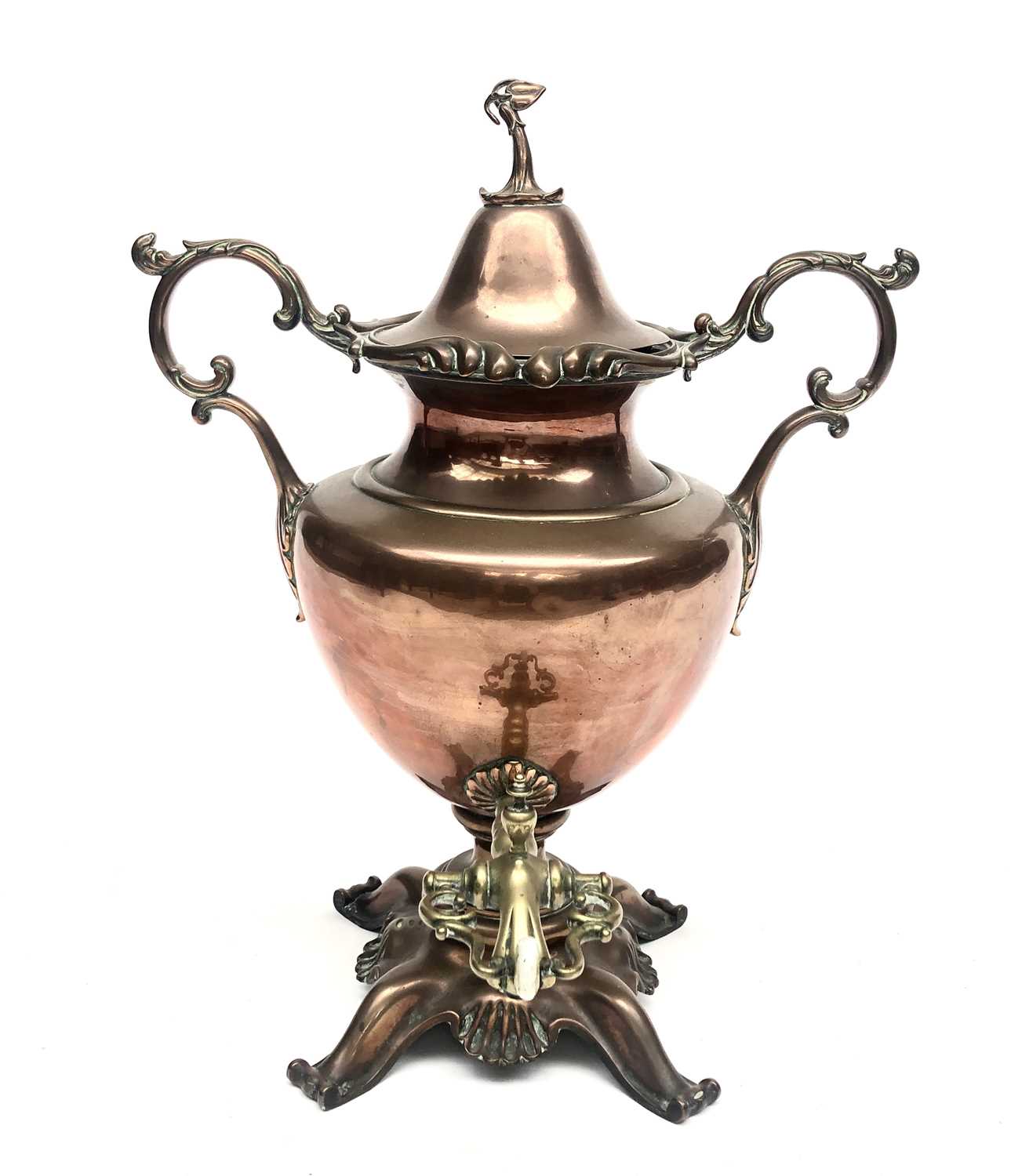Lot 174 - A Victorian copper tea urn and cover, by