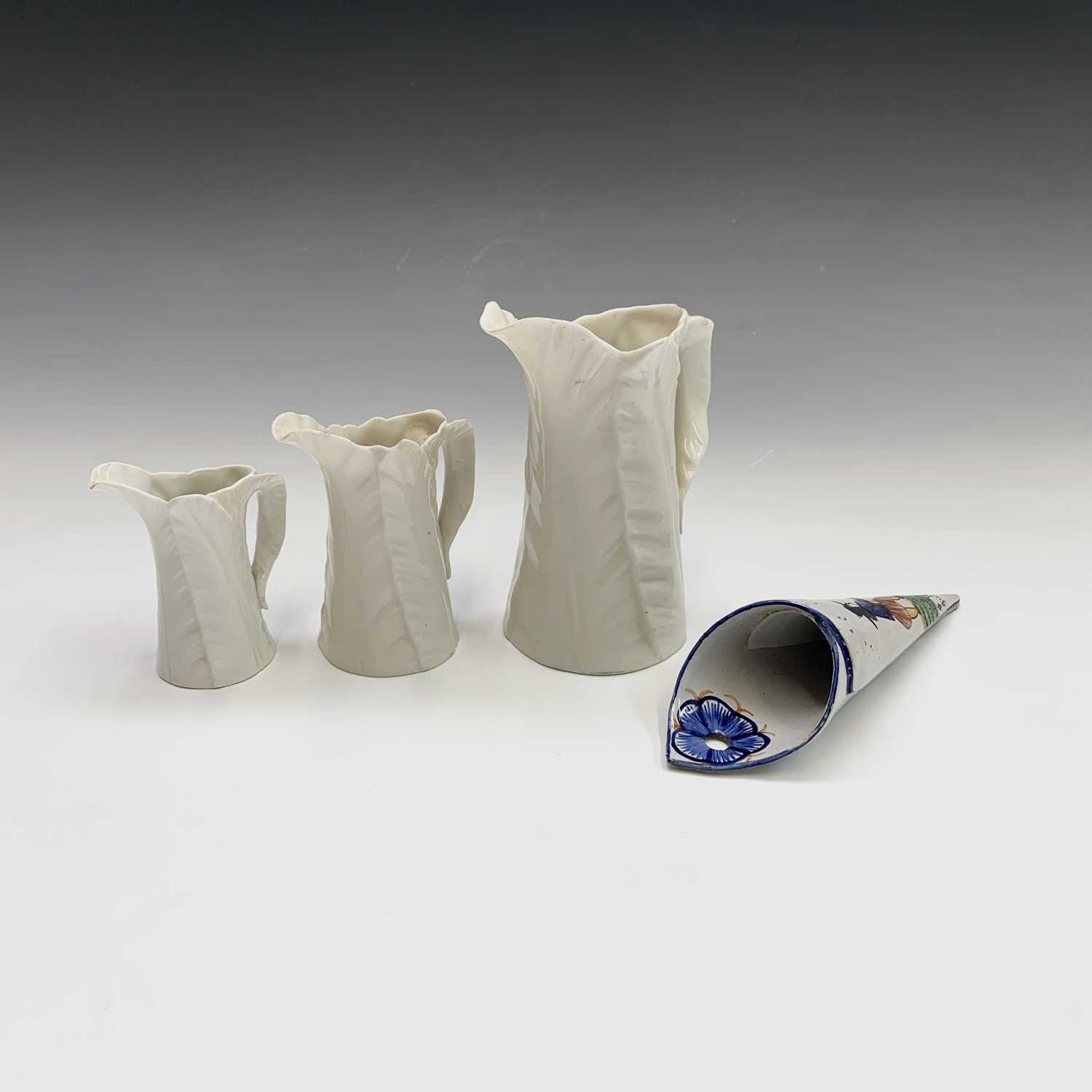 Lot 844 - A set of three graduated Royal Worcester