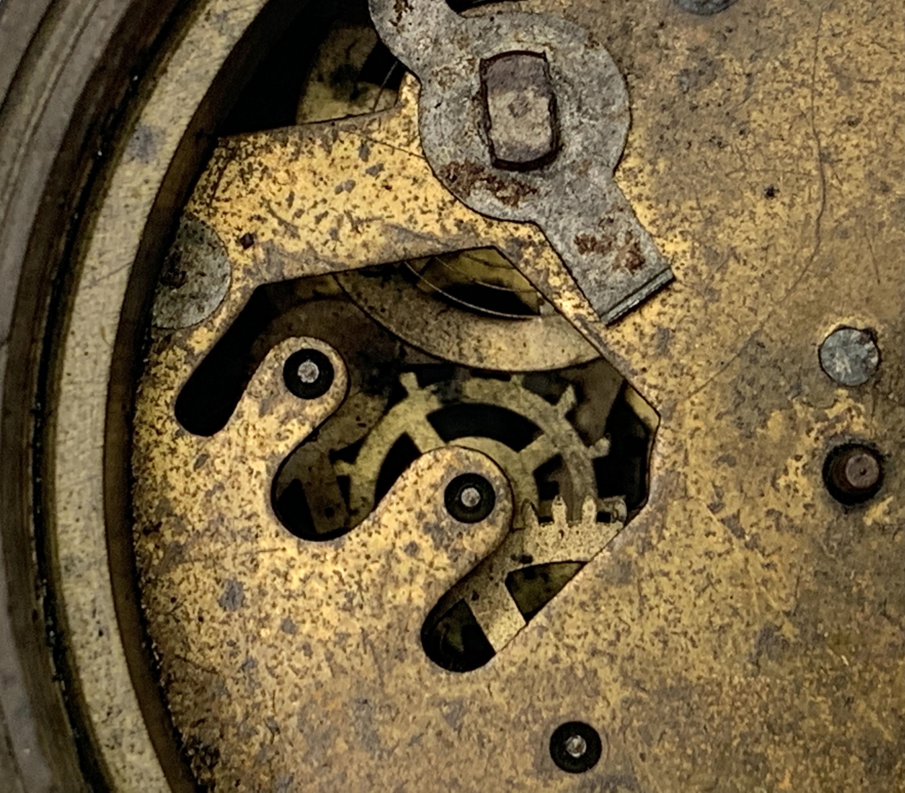 Lot 105 - A WWII period bomb fuse timer with